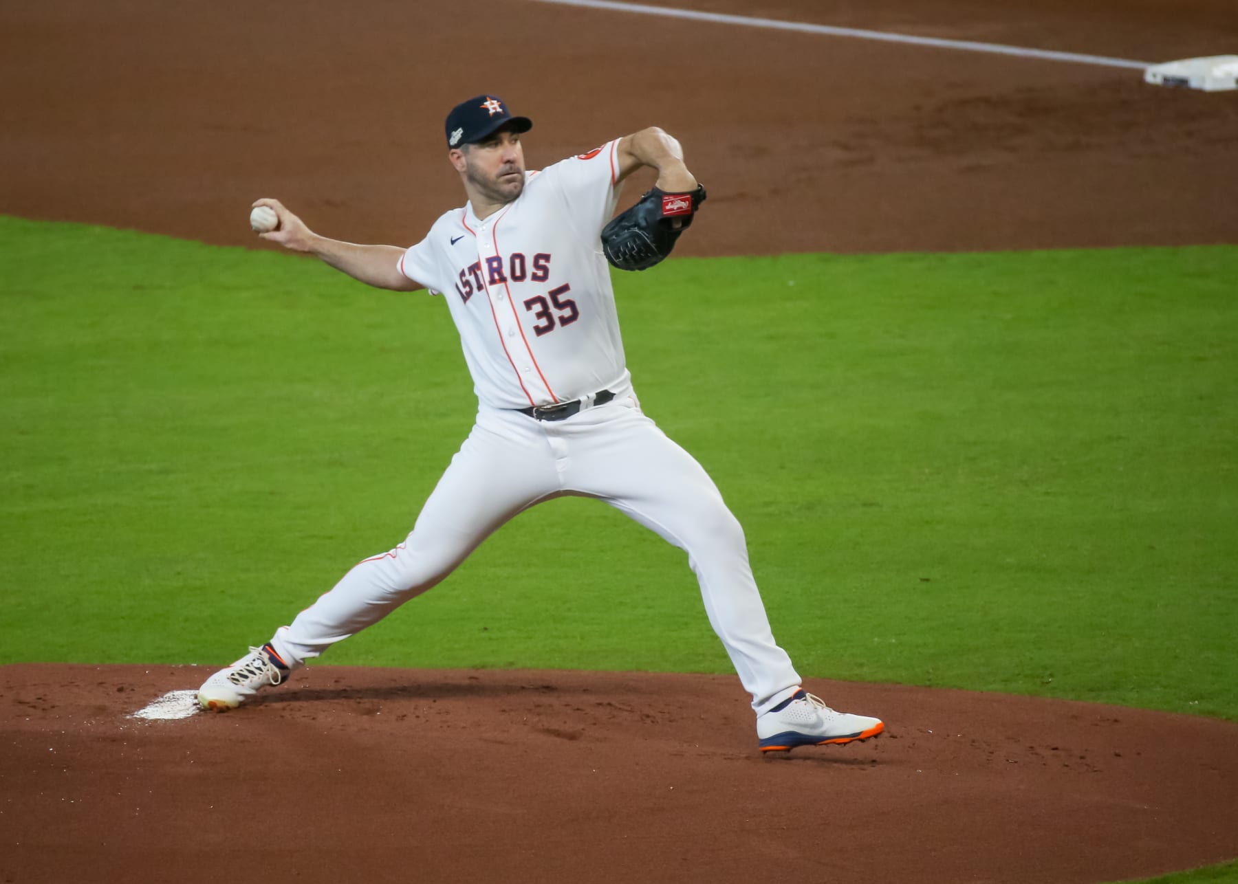MLB Playoff Picture 2022: Hot Takes, Top Storylines, Odds for ALCS, NLCS