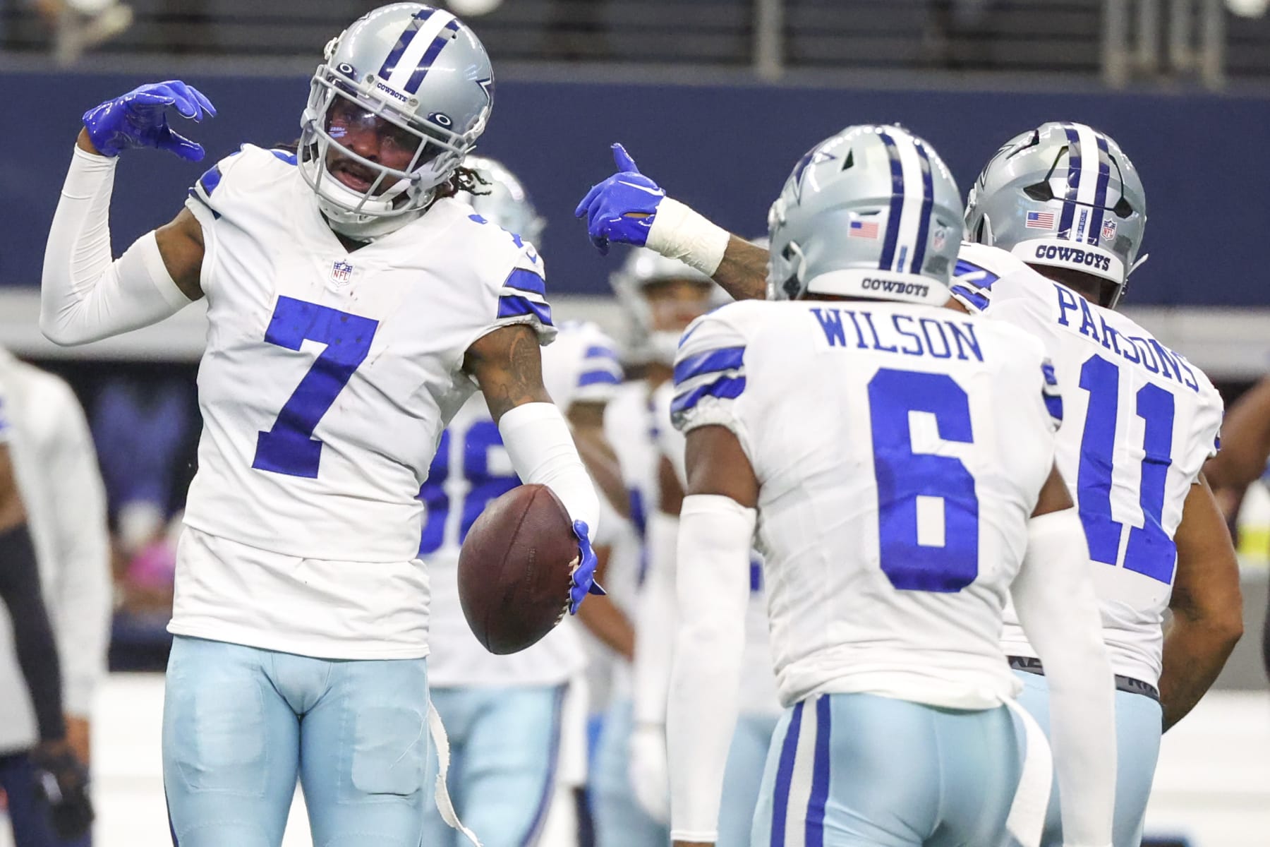 Cowboys' Dominant Defense Praised by Fans as DAL Beat Lions in Dak ...