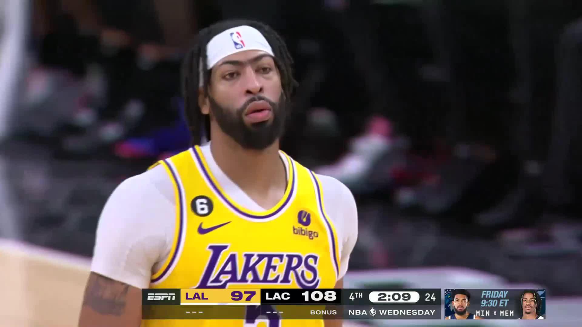Lakers' Anthony Davis Explains Viral Video Reaction to LeBron James ...