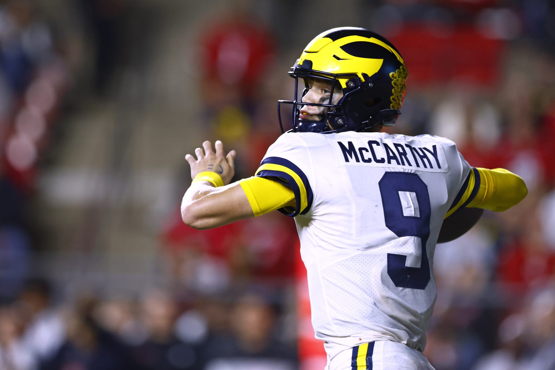 Bowl Games Schedule 2022-23: Dates, Times and Best Potential CFP Matchups