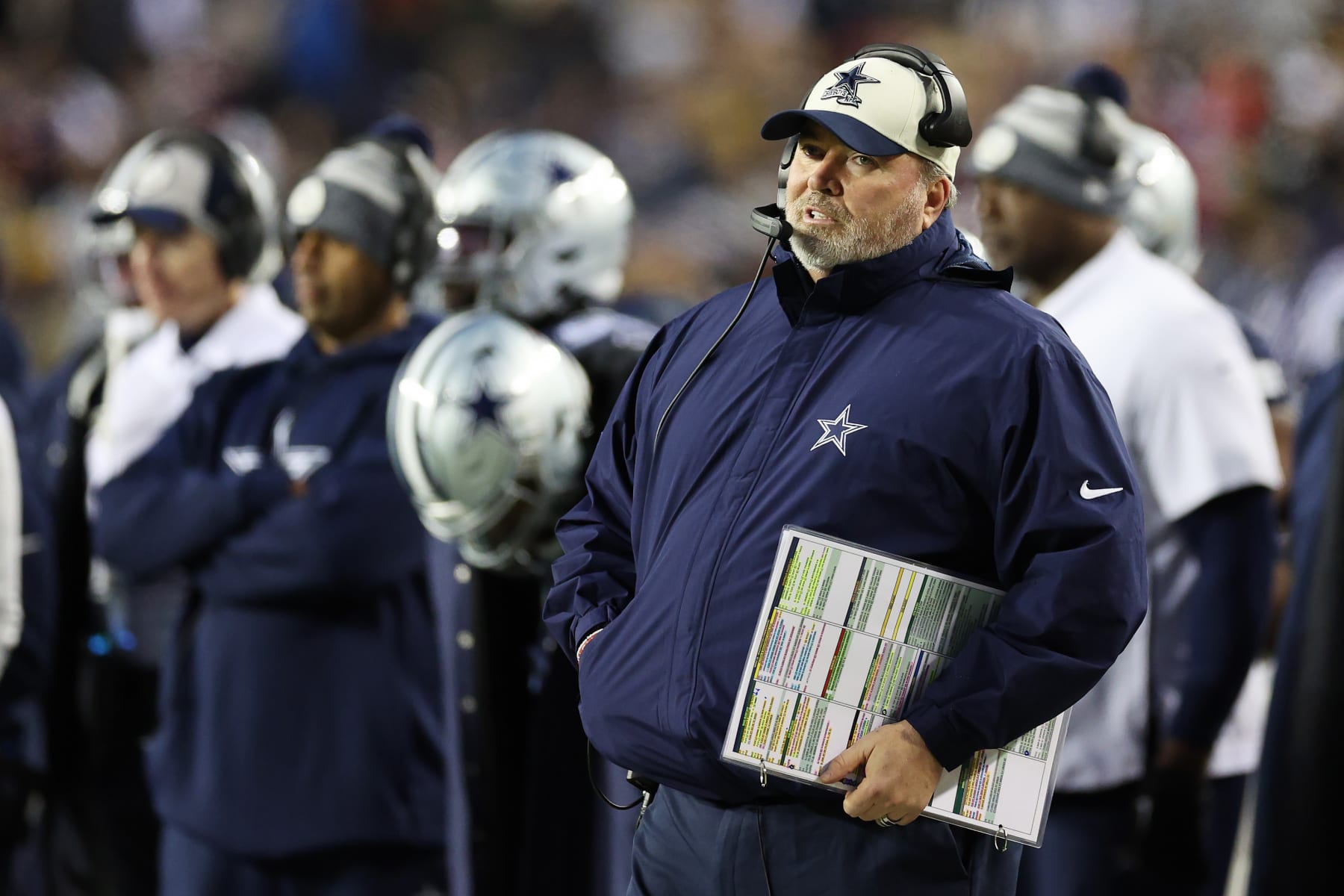 Cowboys Fans Fear Another NFL Playoffs Failure as Eagles Lock Up NFC's ...