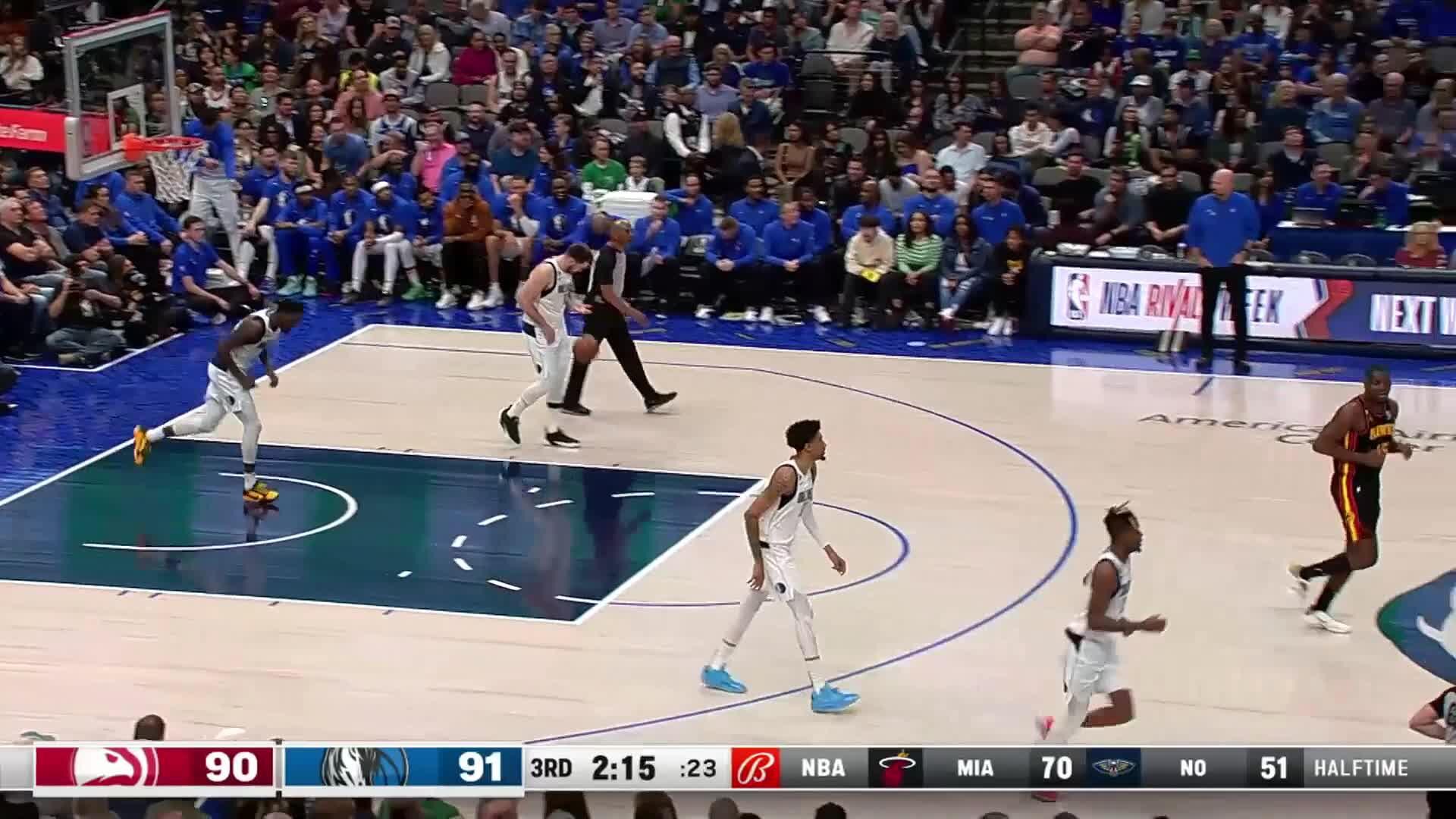 Woj: John Collins' Contract a 'Hindrance' for Hawks at NBA Trade ...