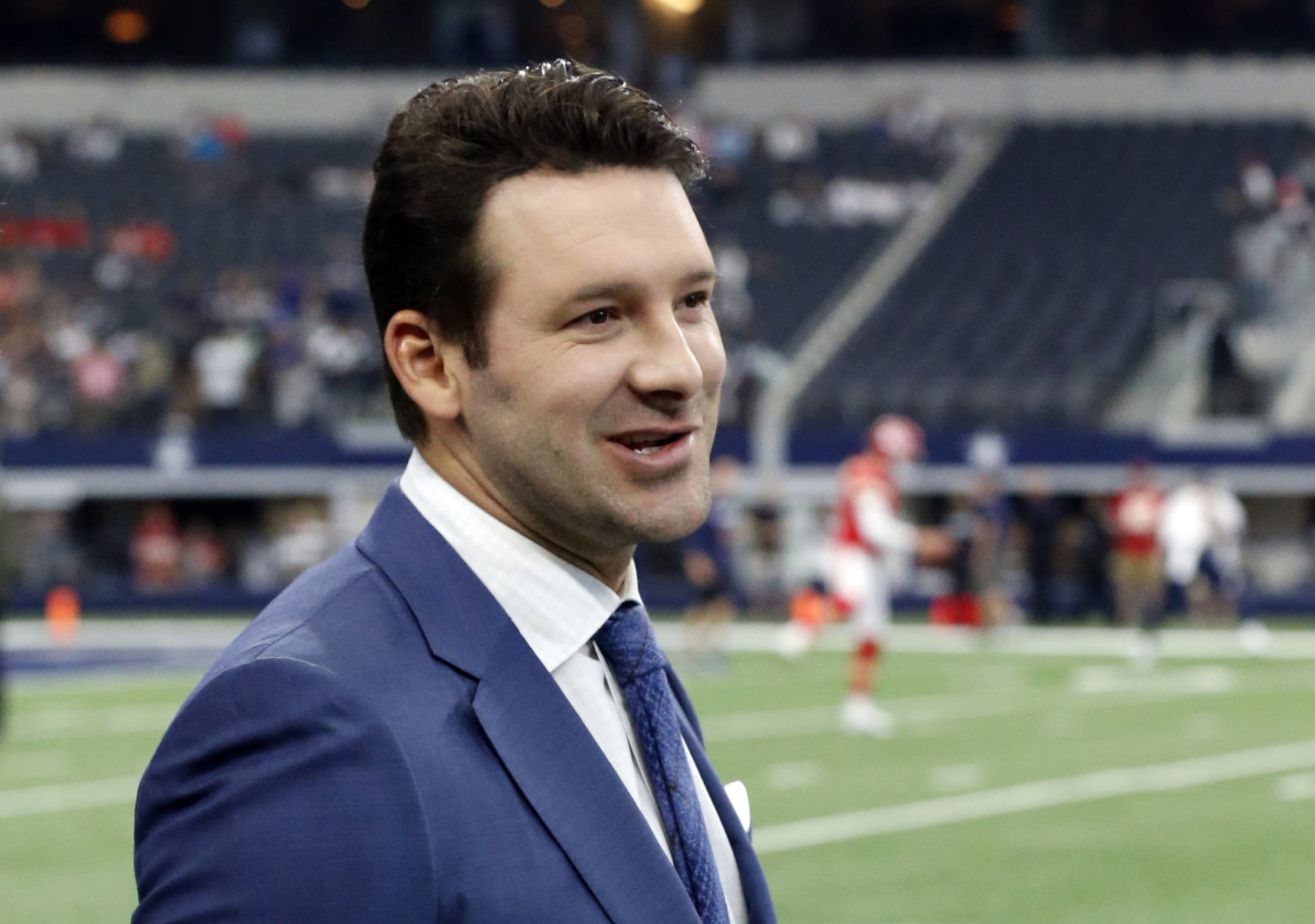 Tony Romo Responds to Criticism of Broadcasting Style: 'You Can't ...
