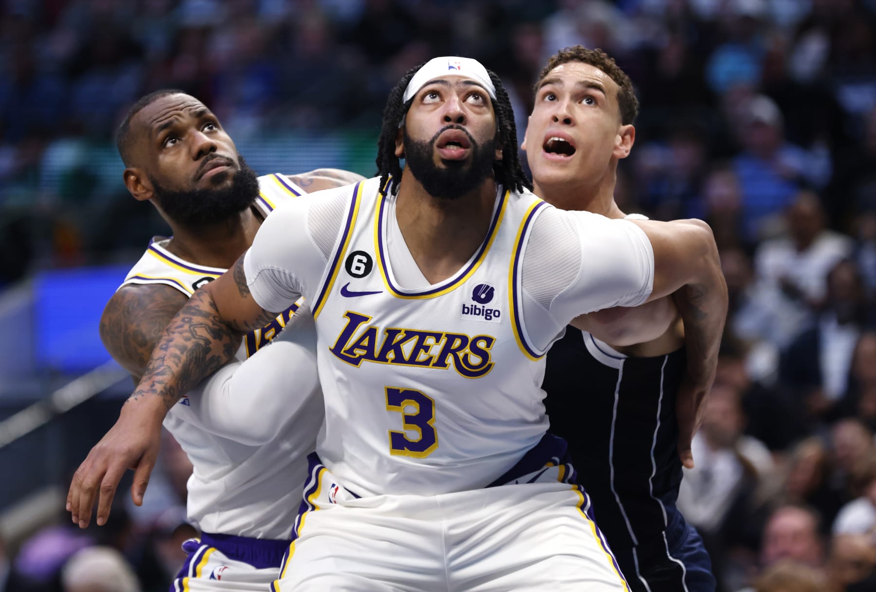 LeBron James, Lakers Thrill NBA Fans by Erasing 27-Point Hole in Win vs ...