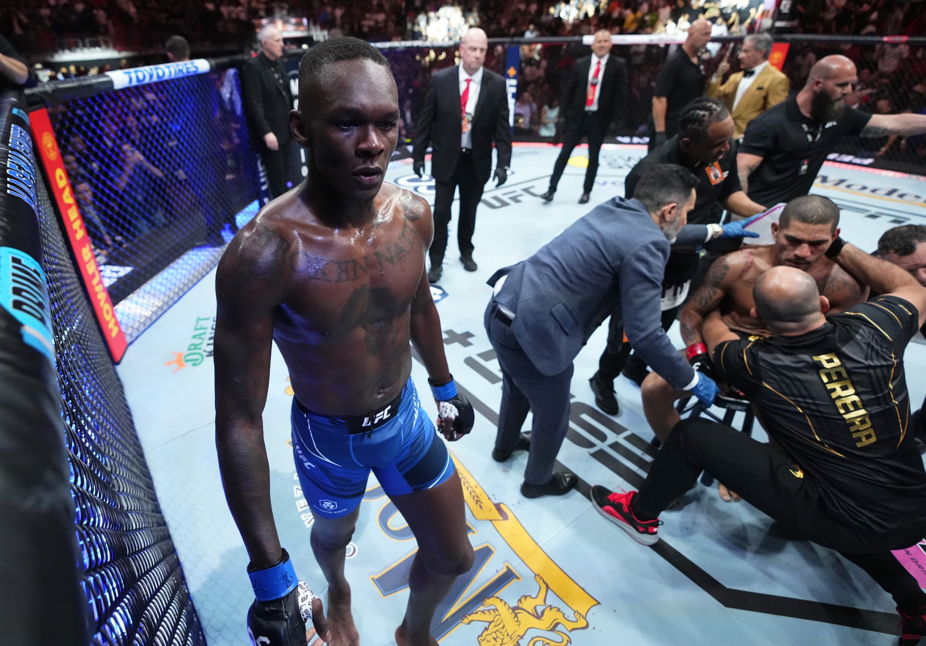 Israel Adesanya Beats Alex Pereira by Knockout at UFC 287 to Win ...