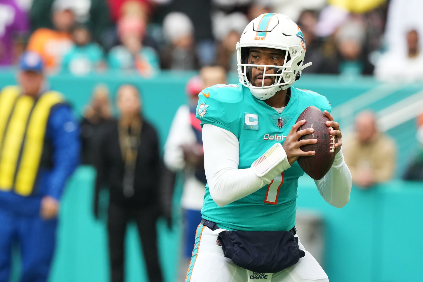 Dolphins GM: Jalen Hurts' $255M Eagles Contract Doesn't 'Move Our ...