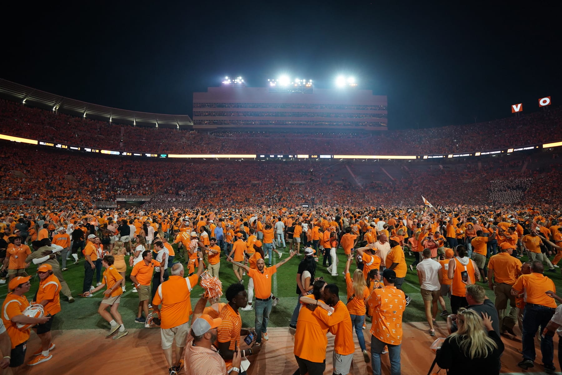 Report: SEC Mulling Taking Away Home Games, Forfeits as Field-Storming ...