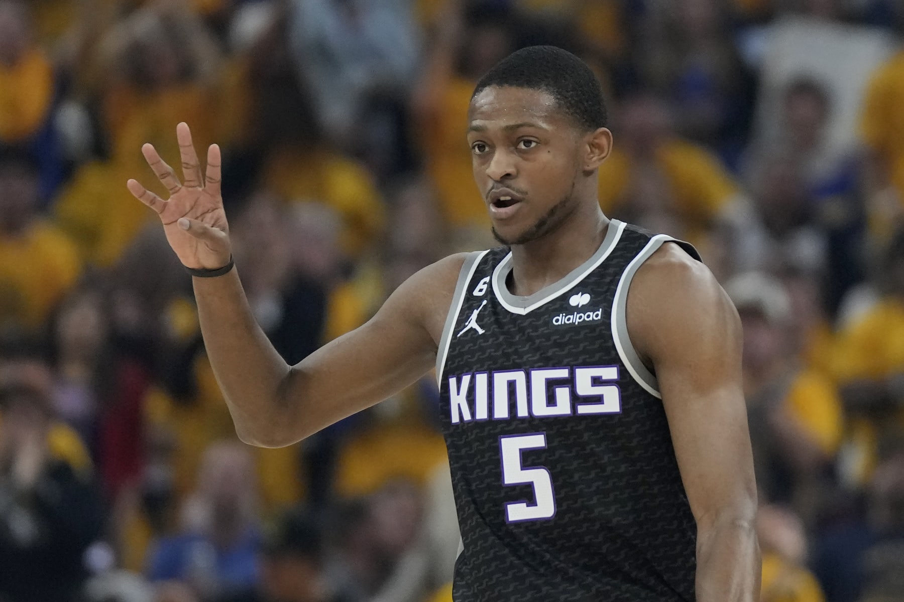 Kings' De'Aaron Fox '99-100%' Playing Game 5 vs. Warriors Despite ...