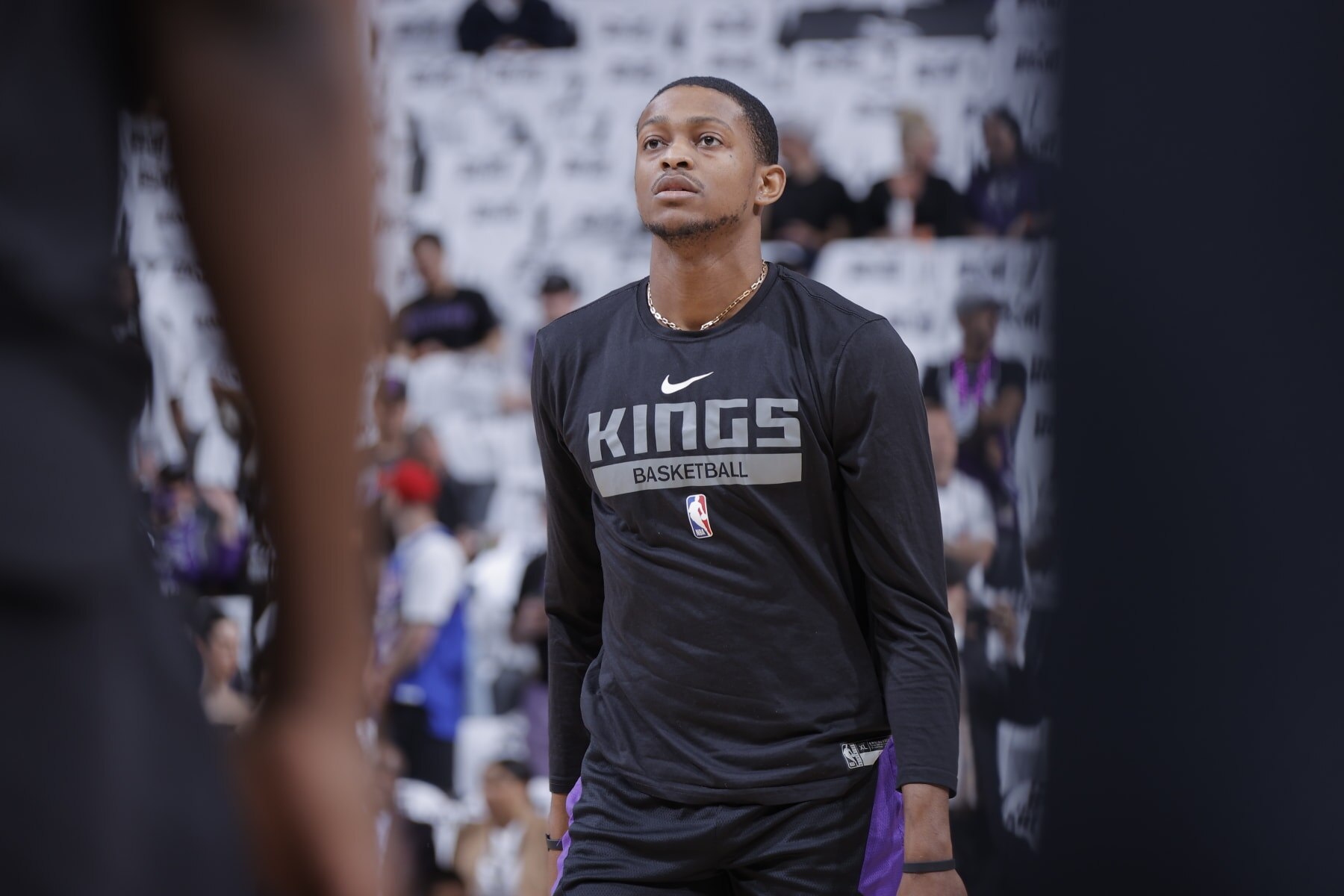 Kings' De'Aaron Fox Won't Need Surgery for Finger Injury; Should Heal ...