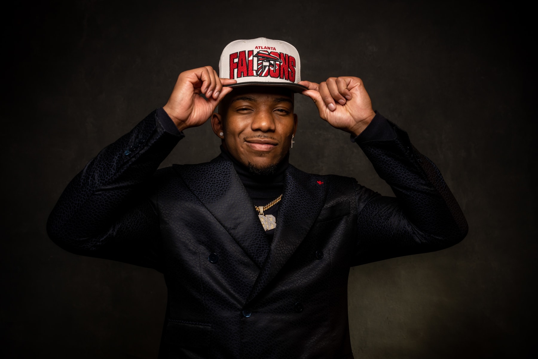 Bijan Robinson Played 'Everywhere' in 1st Falcons Practice; Spent Time ...