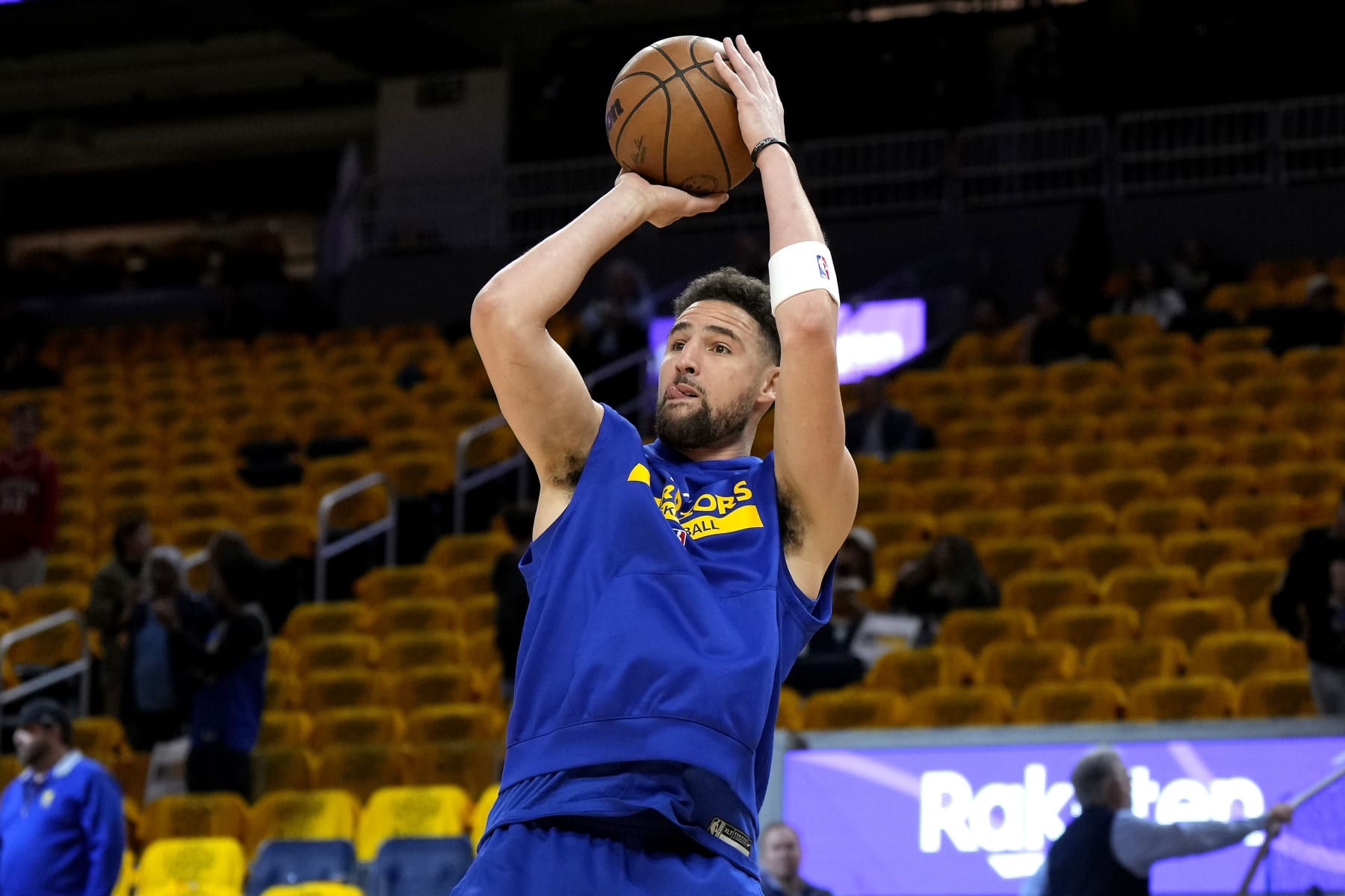 Klay Thompson Rumors: 'Expectation Is' Warriors SG Must Take Paycut for ...