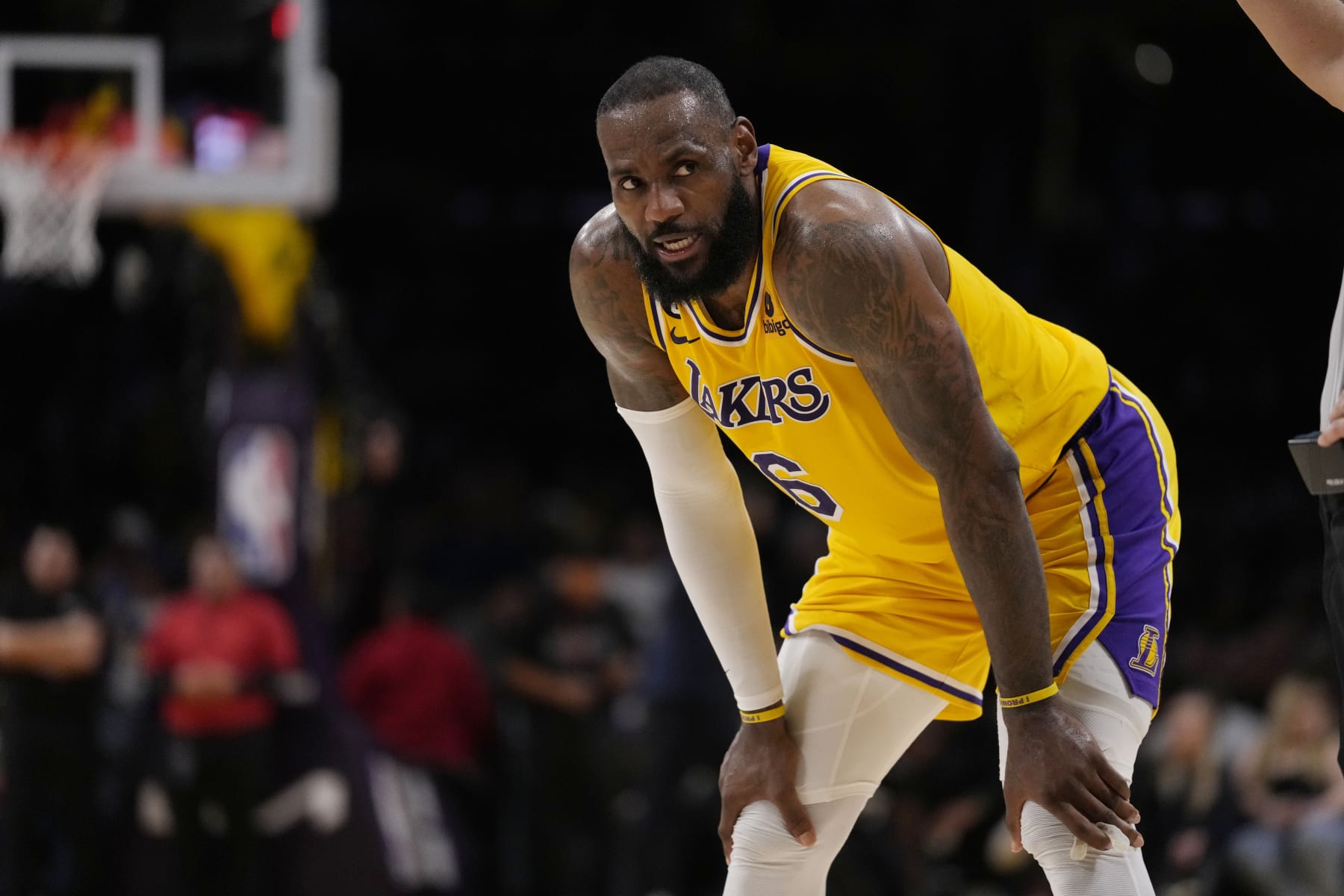 Lakers' LeBron James Appears to Clap Back at Warriors' JaMychal Green ...