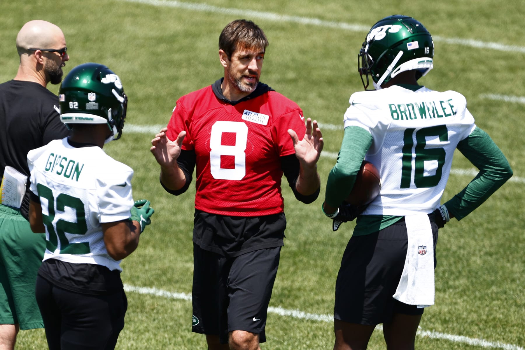 Jets Rumors: Aaron Rodgers 'Won't Want More Money Than He Was Due' on ...