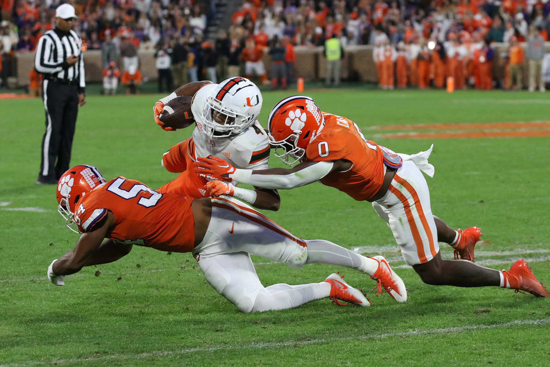 Projecting Every Conference's Best Linebackers for the 2023 CFB Season