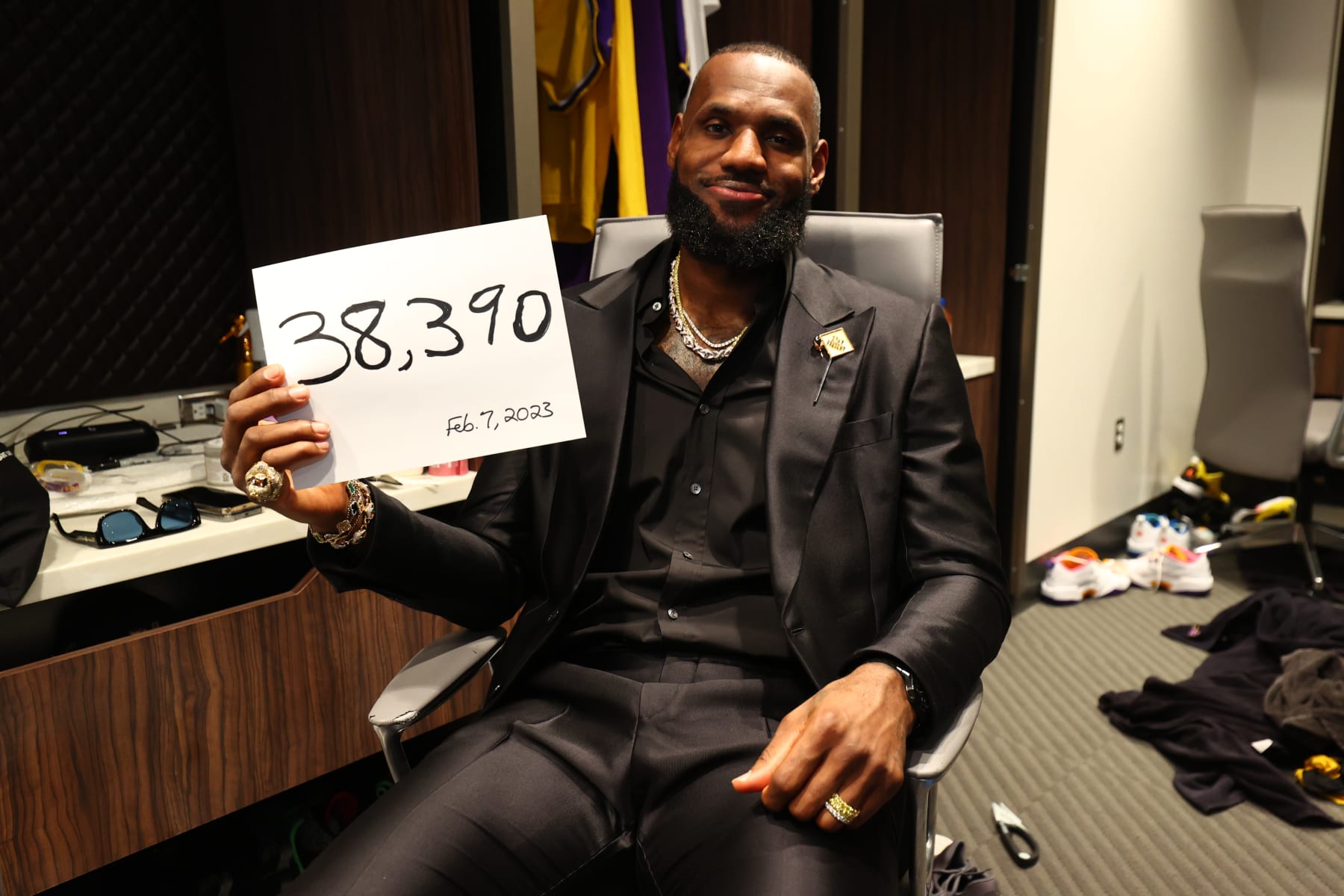 Lebron James Mvp Suit