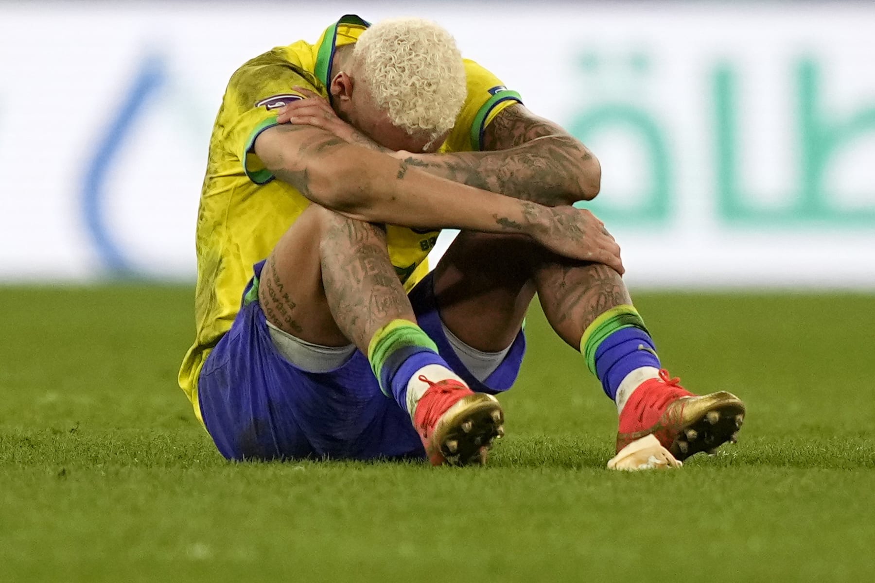 Neymar Cried for 5 Days, Mulled Retirement After World Cup Loss; Talks PSG Contract