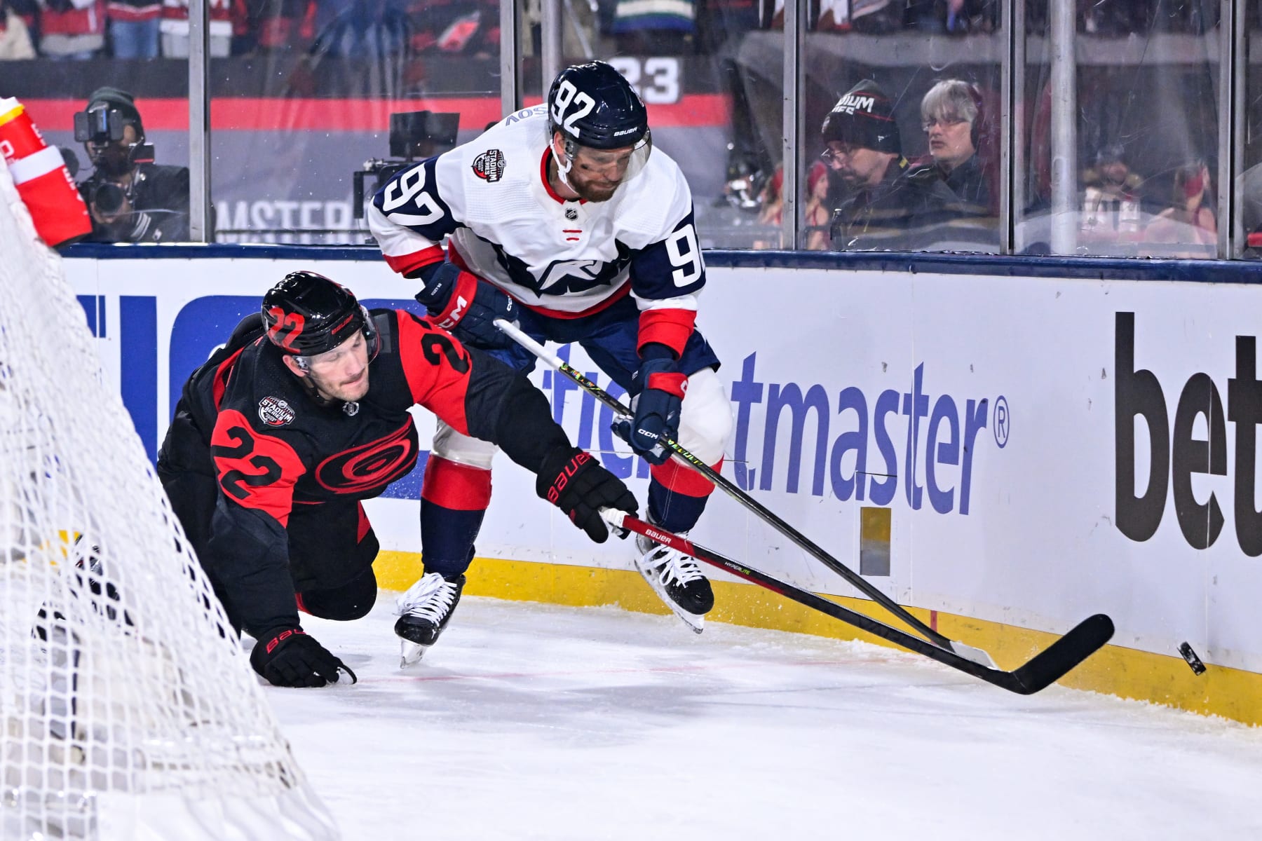 Updated Best Trade Landing Spots for Capitals Forward Evgeny Kuznetsov