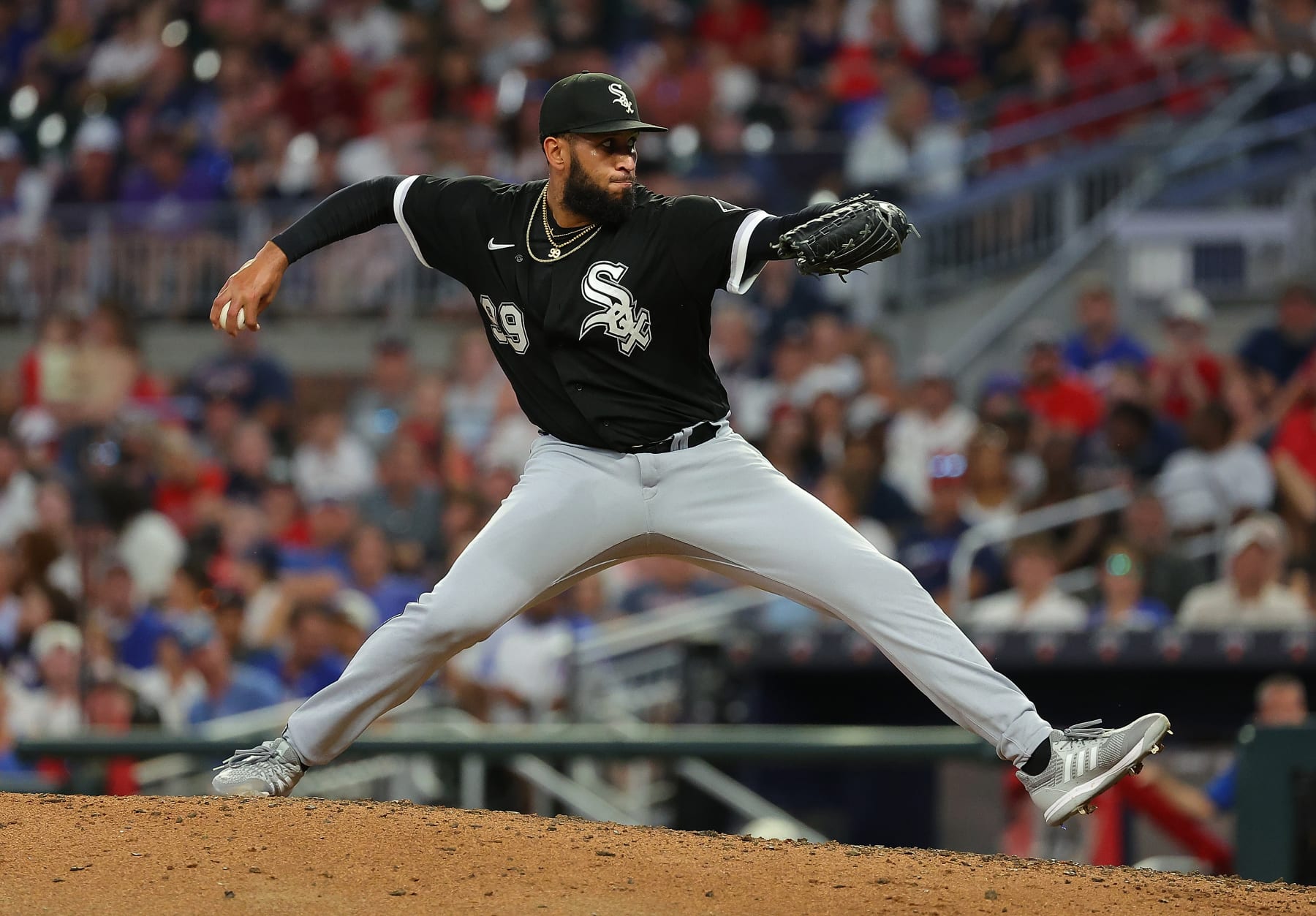 White Sox Rumors: Keynan Middleton Subject of Trade Interest Ahead of ...