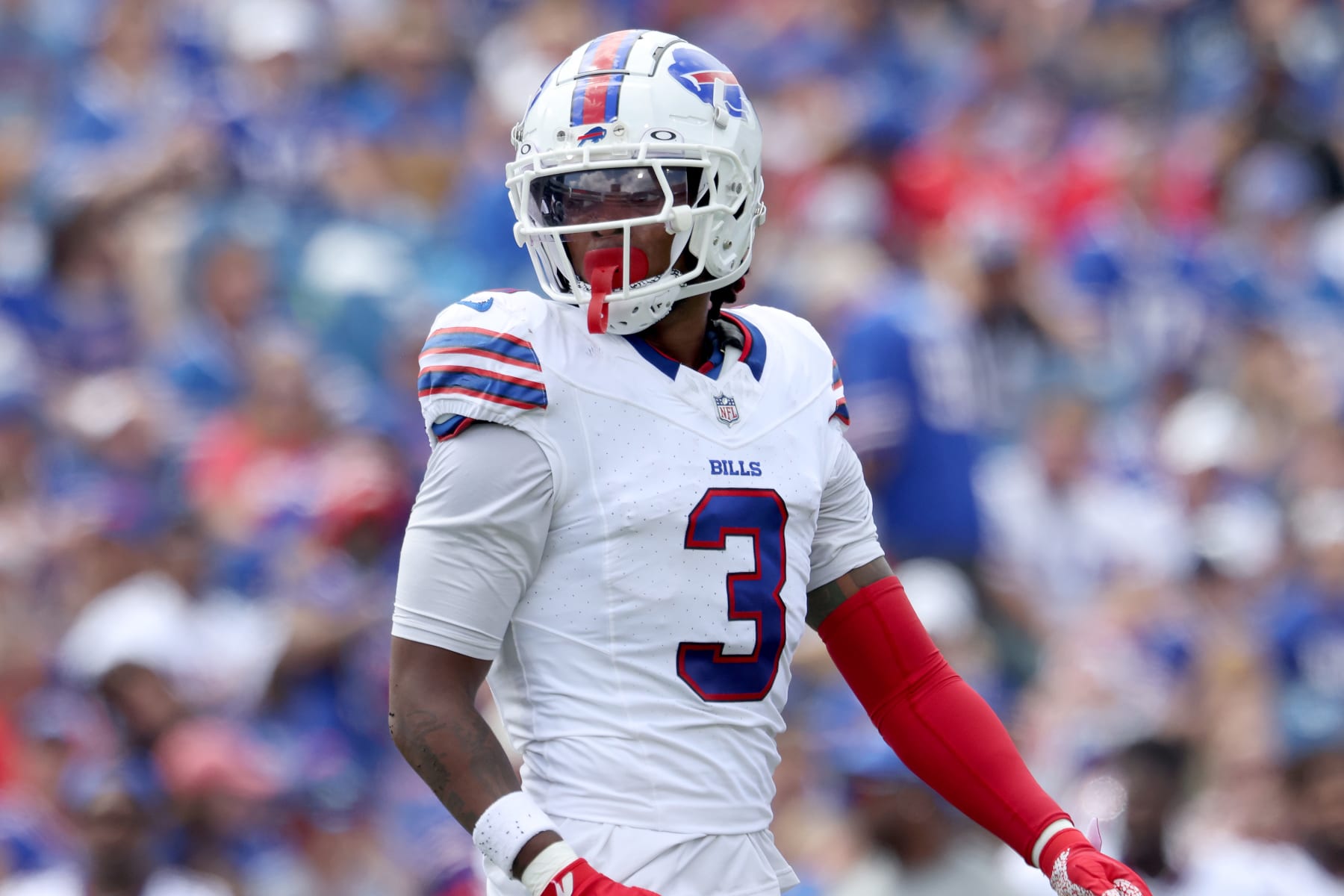 ESPN: Bills Praise Damar Hamlin for 'Absolutely Incredible' Play in ...