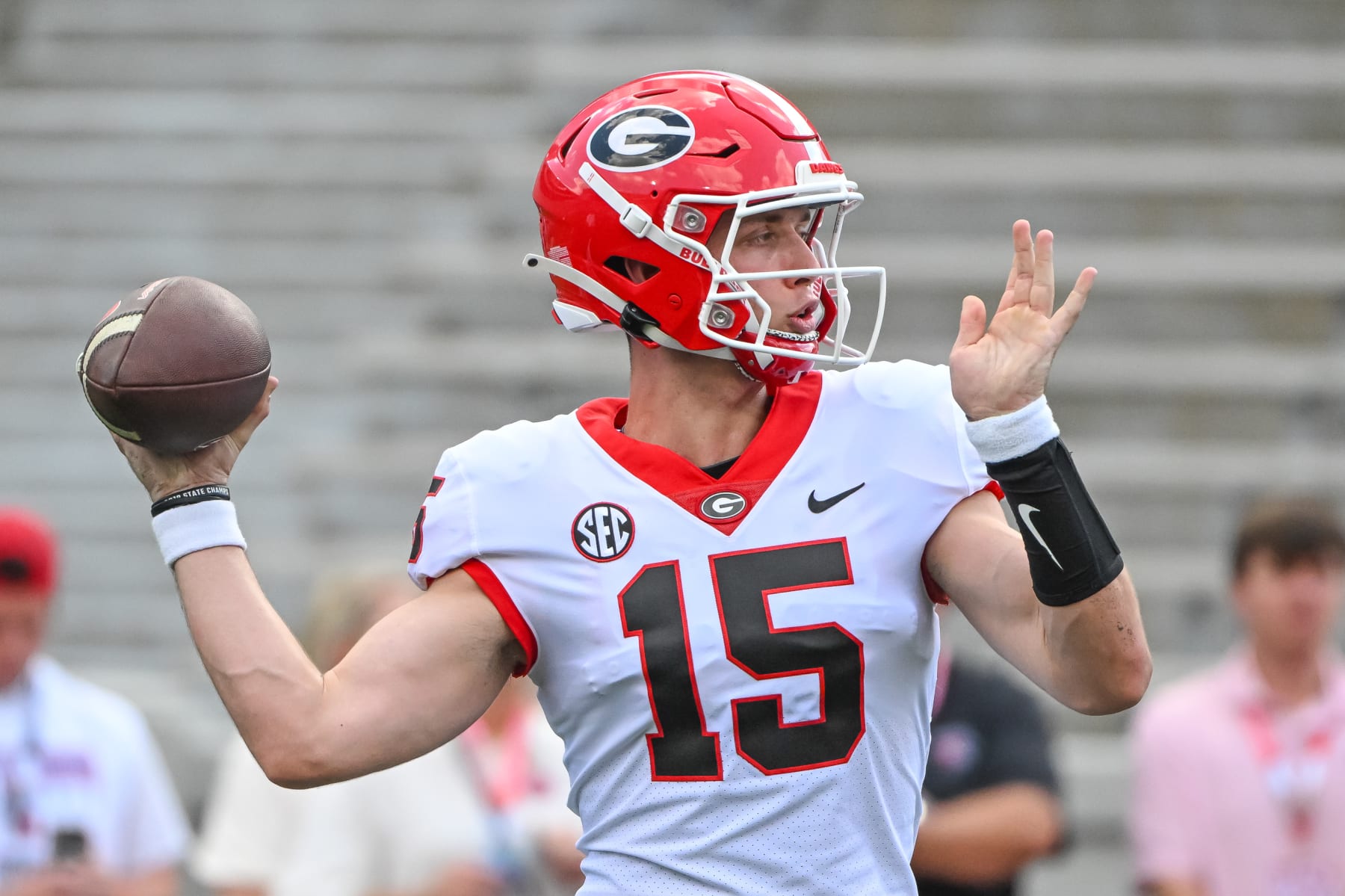 Carson Beck Named Georgia Starting QB by Kirby Smart to Replace Stetson ...