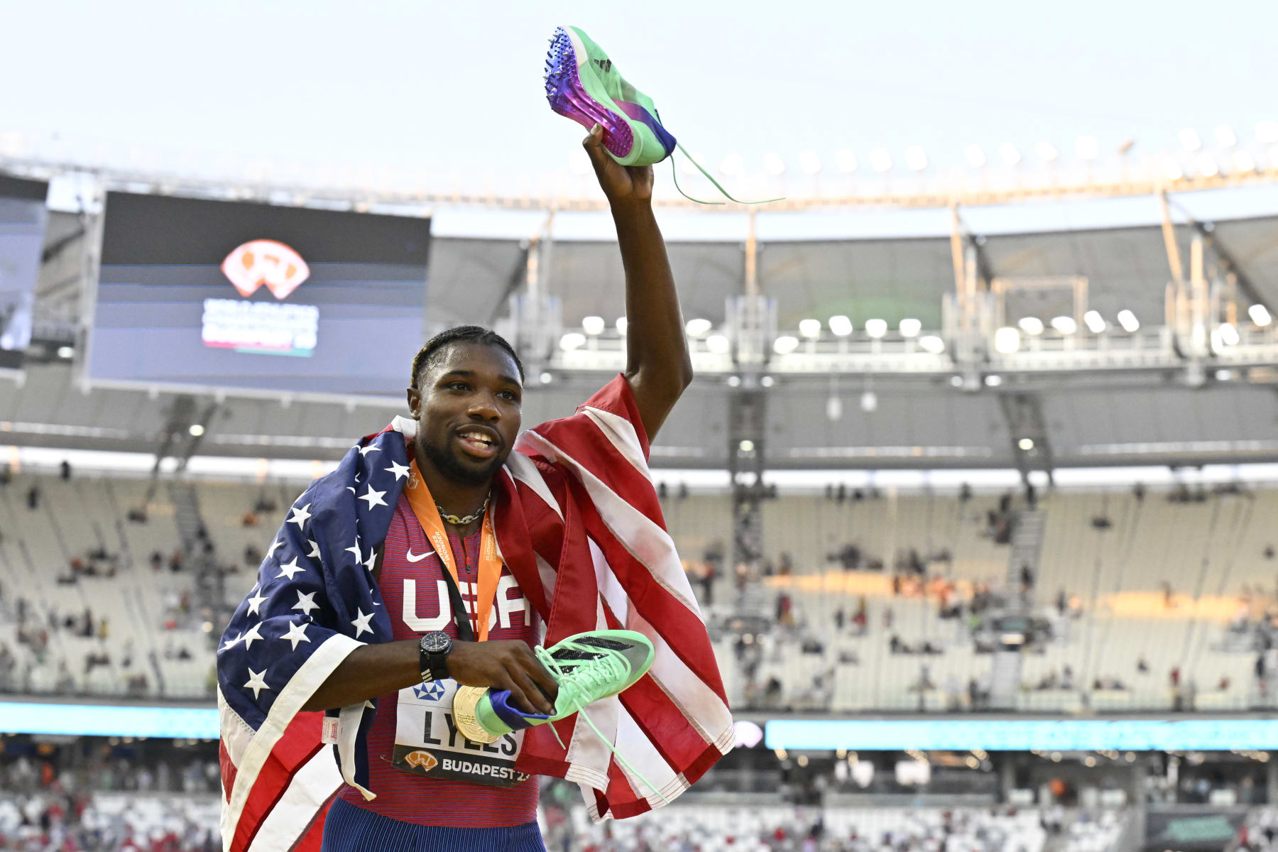 Video: Noah Lyles Wins 100m Gold at World Championships in Personal ...