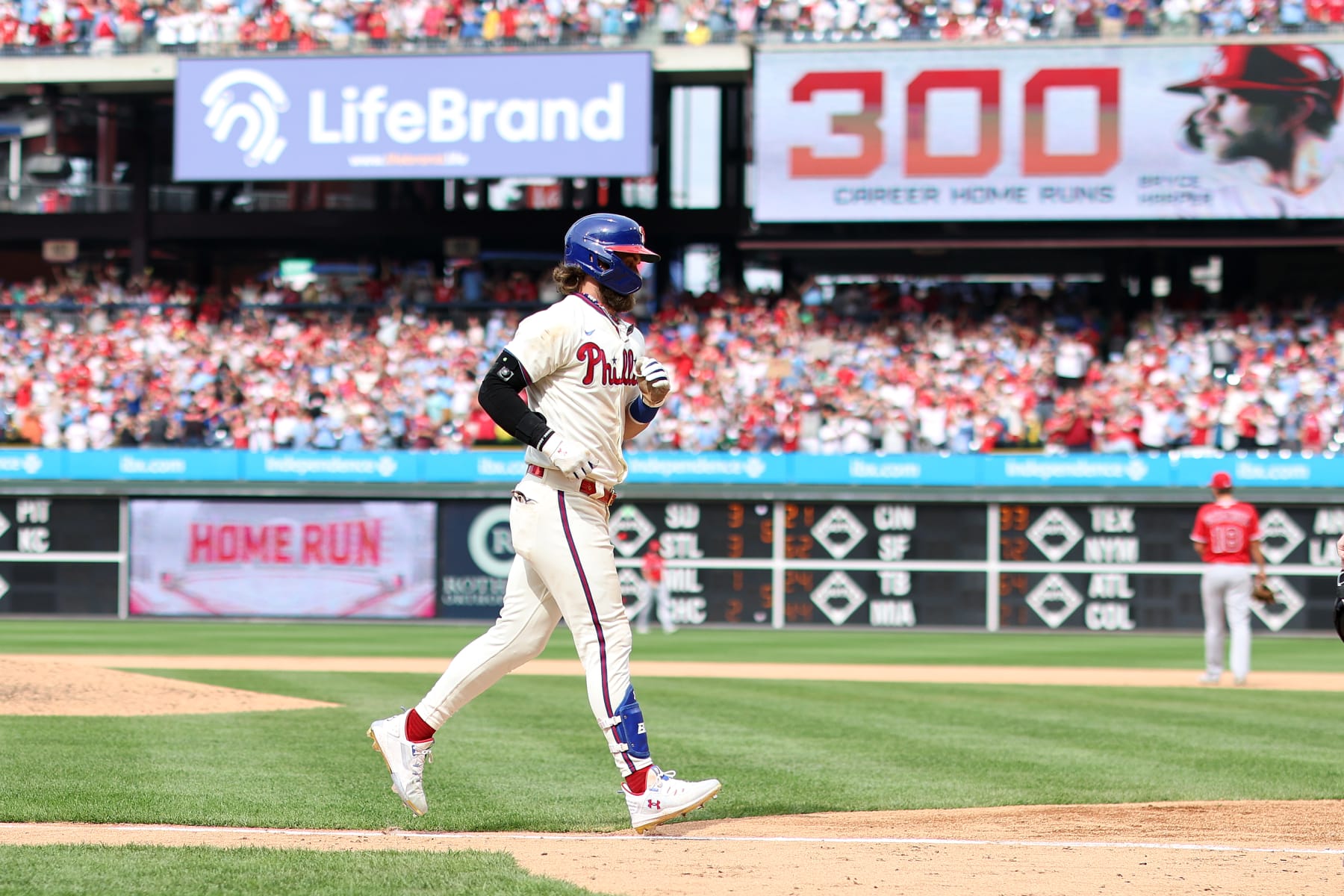 Video: Phillies' Bryce Harper Hits 300th Career HR; 12th Active Player ...