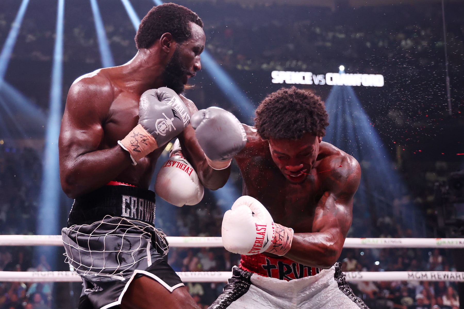 Canelo Alvarez vs. Terence Crawford - Fantasy Head-to-Toe Breakdown