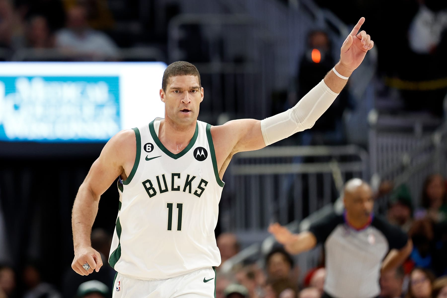 NBA Rumors: Bucks' Brook Lopez 'Nearly' Signed Rockets Contract in Free ...