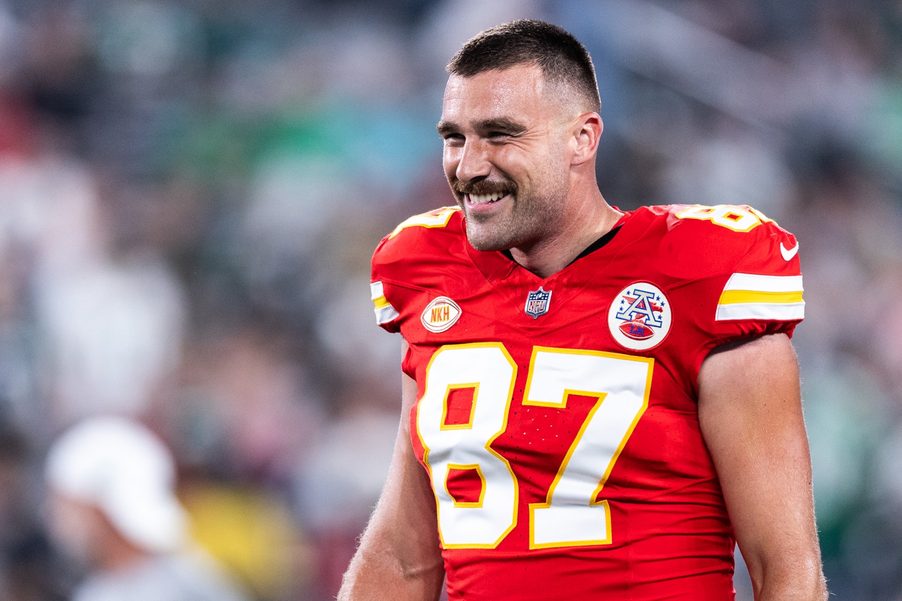 ESPN: Minnesota Billboard Trolls Travis Kelce, Taylor Swift Before ...