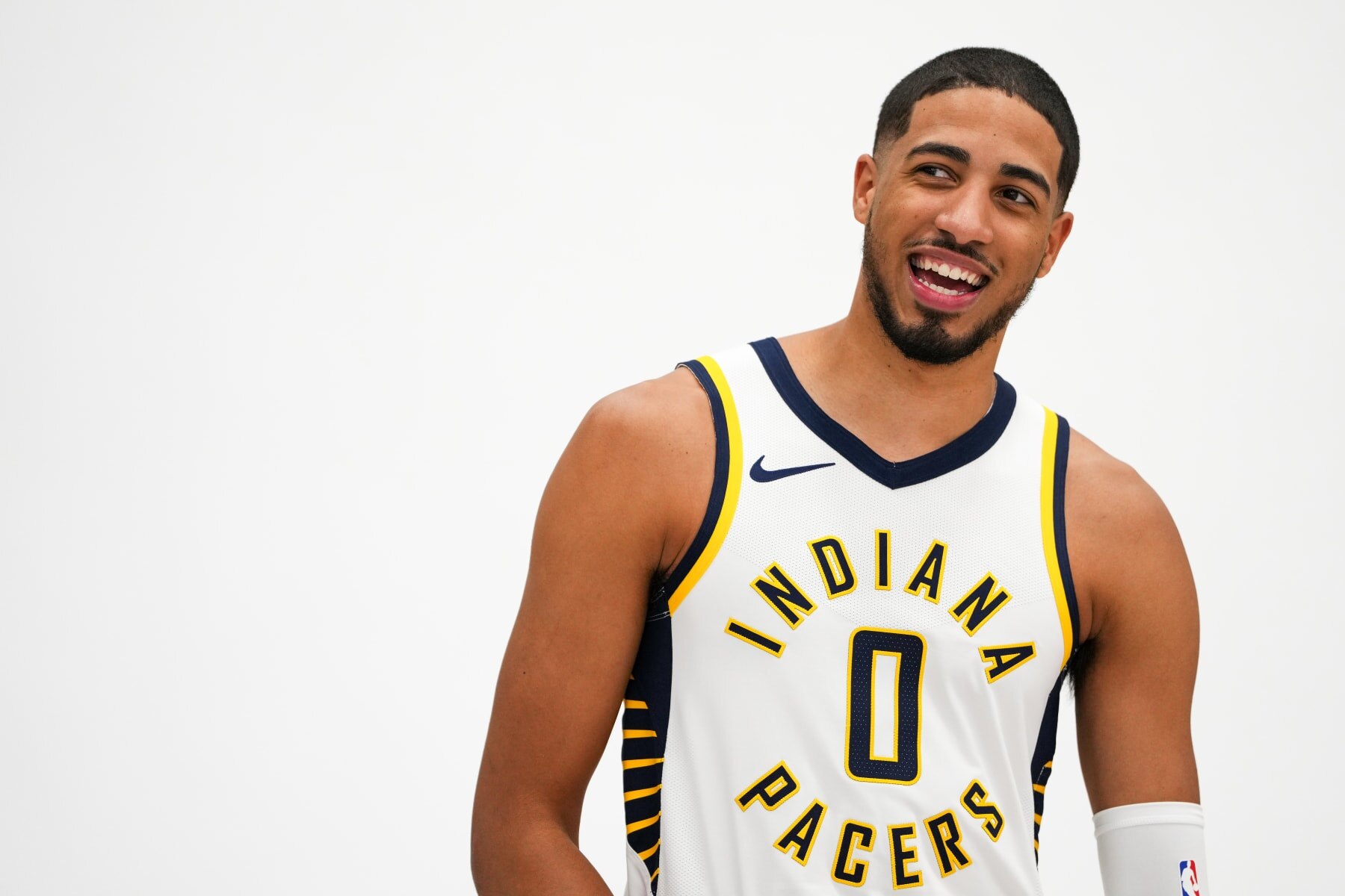 Building Every NBA Team's Best Starting and Closing Lineups