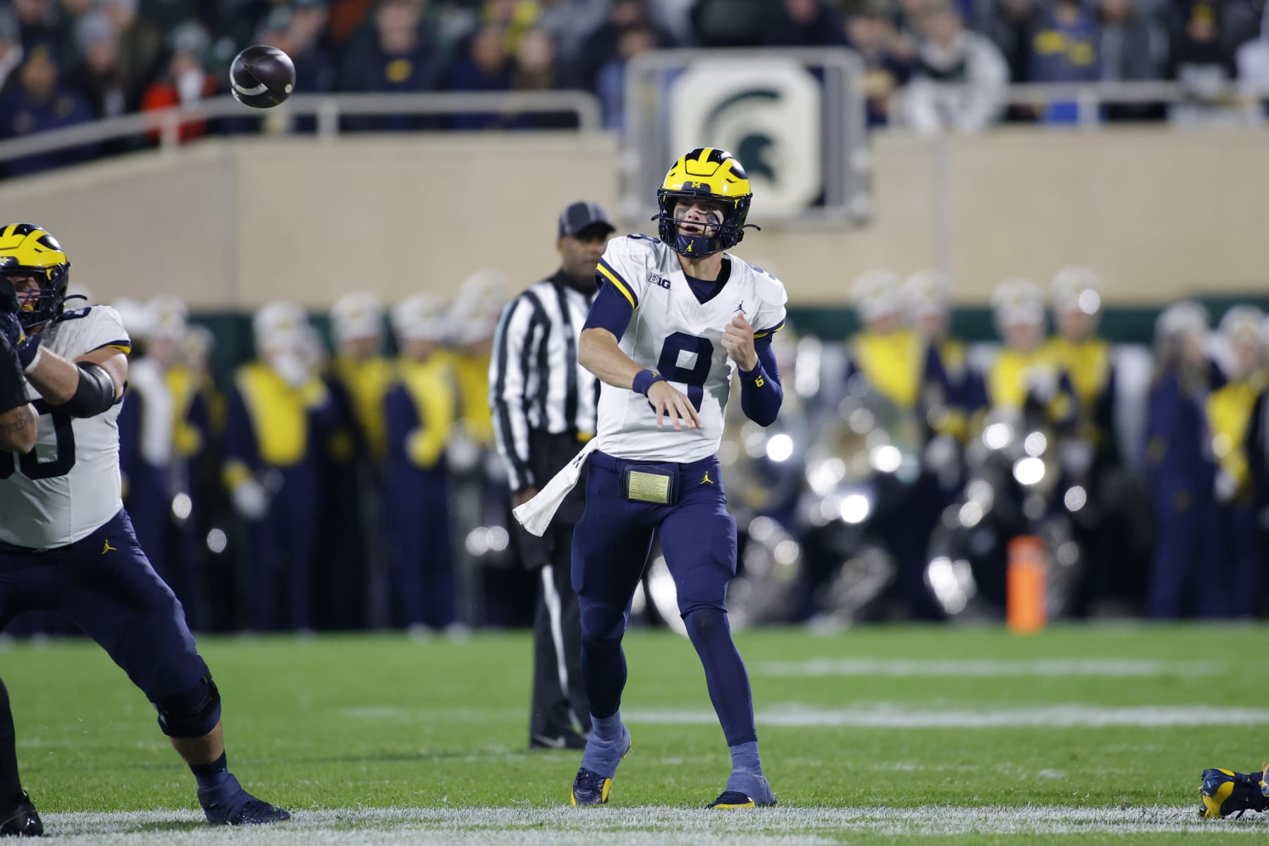 Ranking Top 25 Quarterbacks in College Football After Week 9