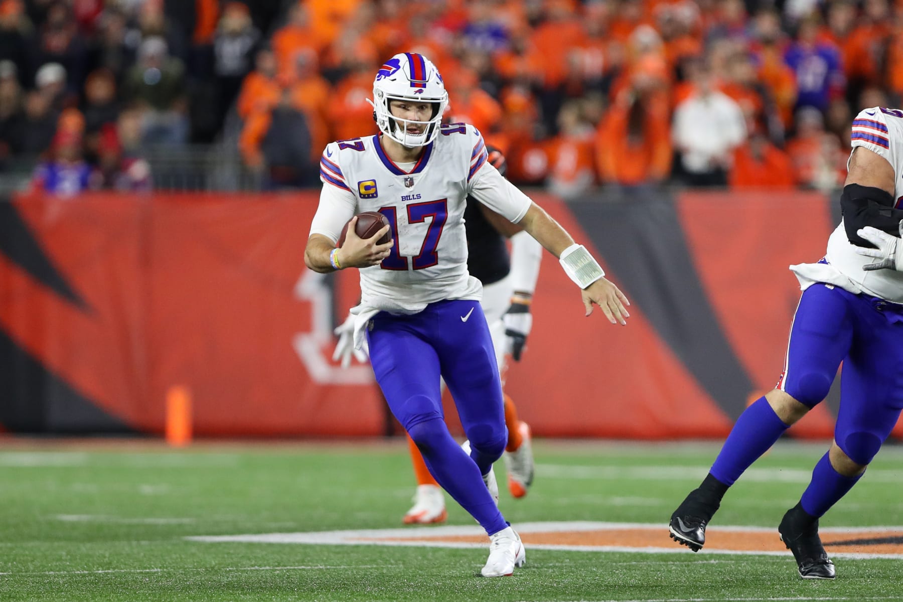 Bills' Josh Allen Fined $10,927 for Pointing at Defender on TD Run vs ...