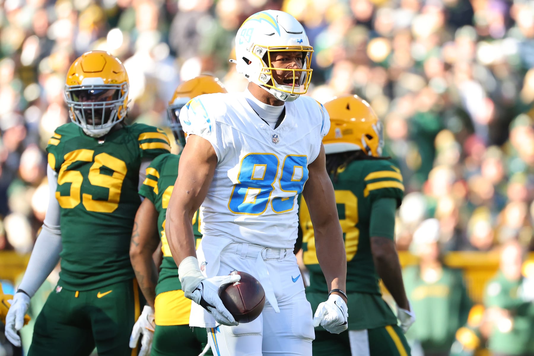 Ravens vs. Chargers Picks, Lineup Tips for Daily Fantasy DraftKings for SNF