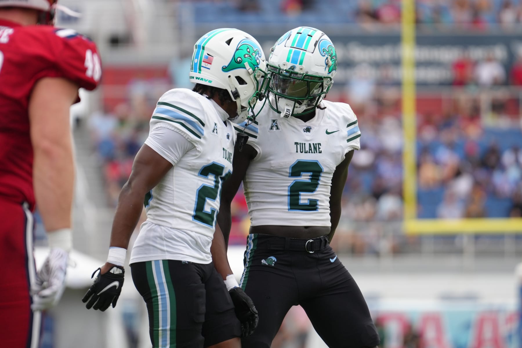 College Football Picks Week 14: Best Favorites to Bet Before Odds Change