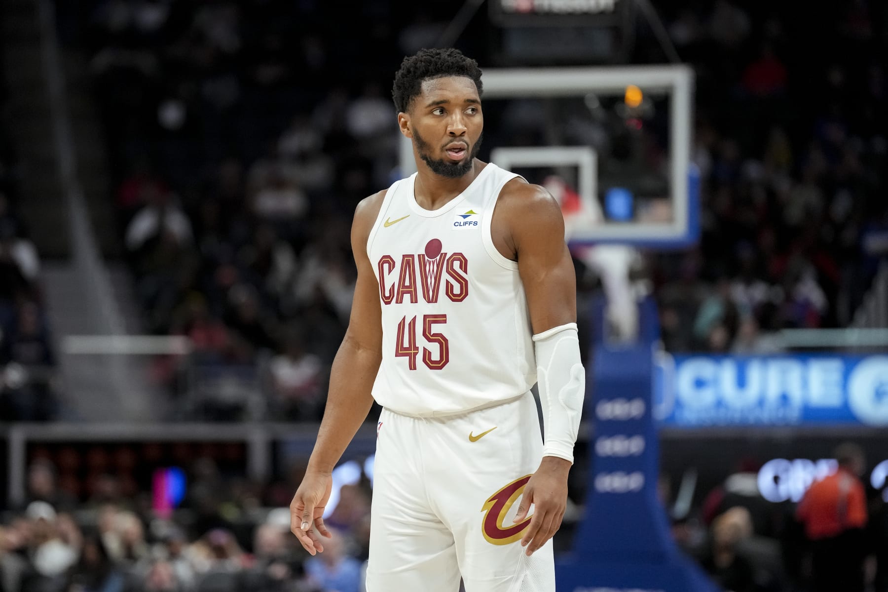 Knicks Trade Rumors: NBA 'Waiting' on Rose 'to Pounce' amid Donovan Mitchell Buzz