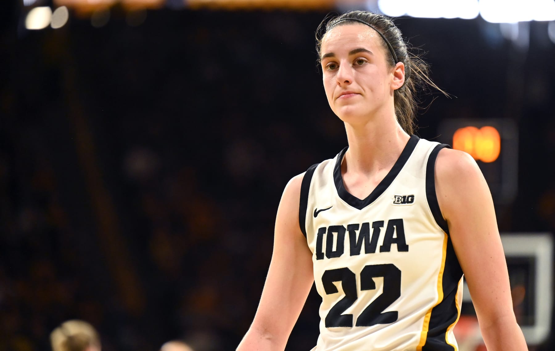 Video: Caitlin Clark Hits GW Buzzer-Beater from Half-Court Logo to Lift ...