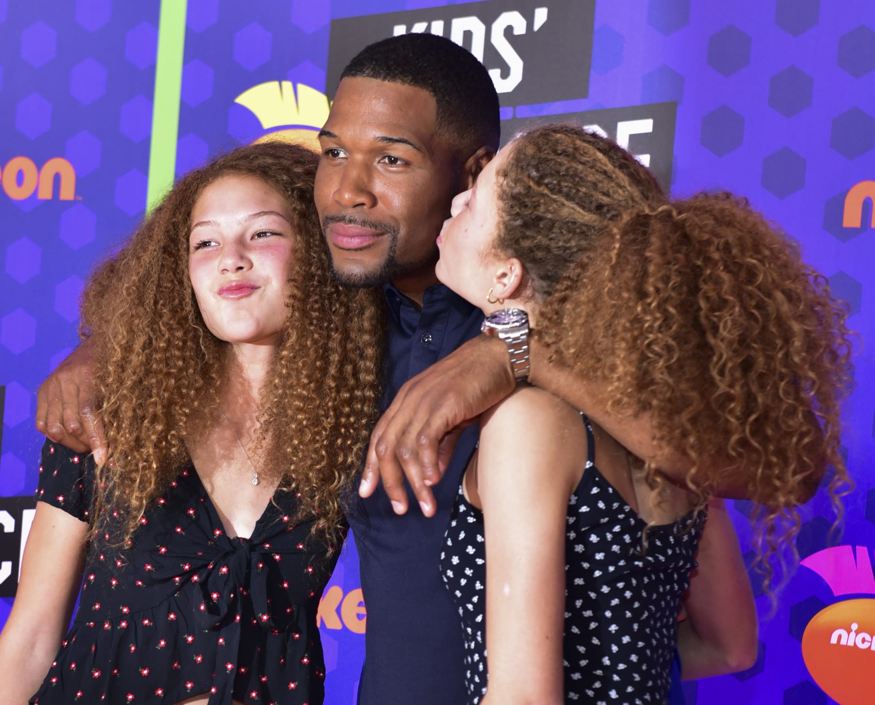 Michael Strahan's 19-Year-Old Daughter Isabella Reveals Brain Cancer Diagnosis