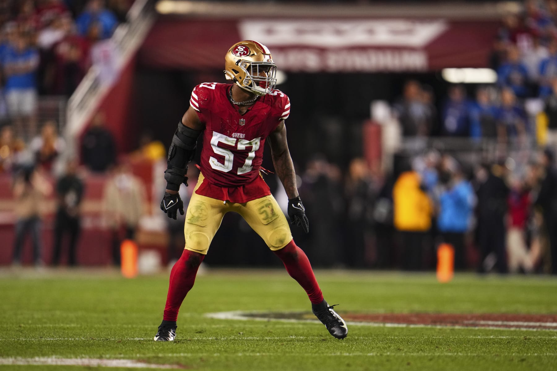 Video: 49ers' Dre Greenlaw Suffers Torn Achilles Injury Jogging Onto ...