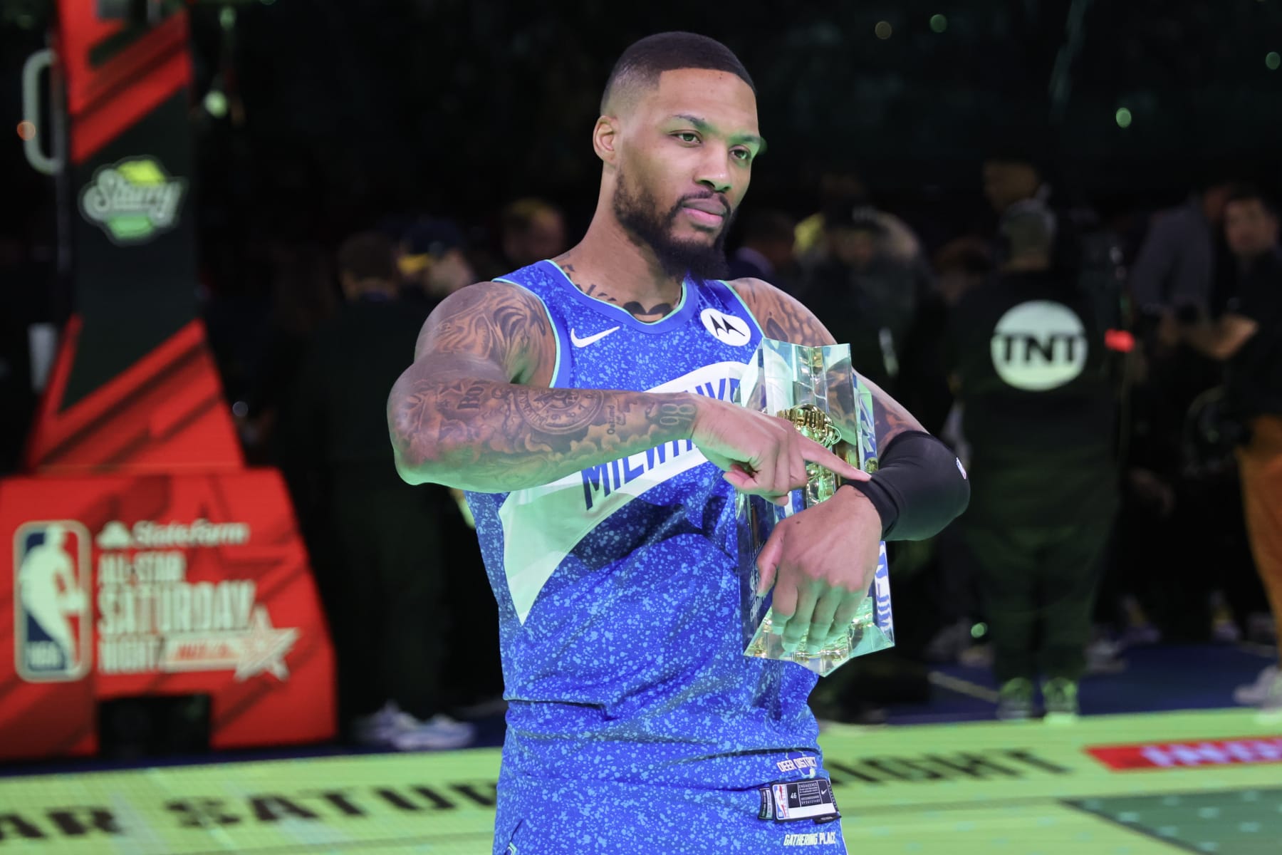 Damian Lillard Amazes NBA Fans With 2nd Straight 3-Point Contest Win
