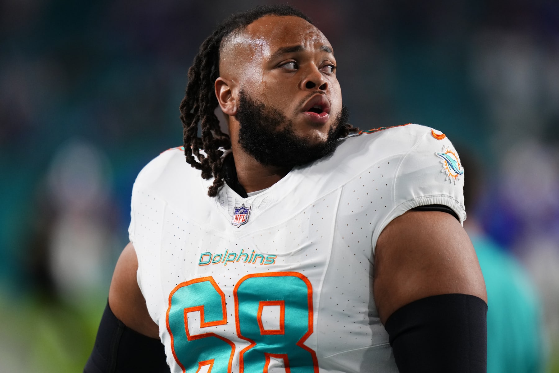 NFL Rumors: Dolphins FA Robert Hunt, Panthers Agree to 5-Year, $100M ...