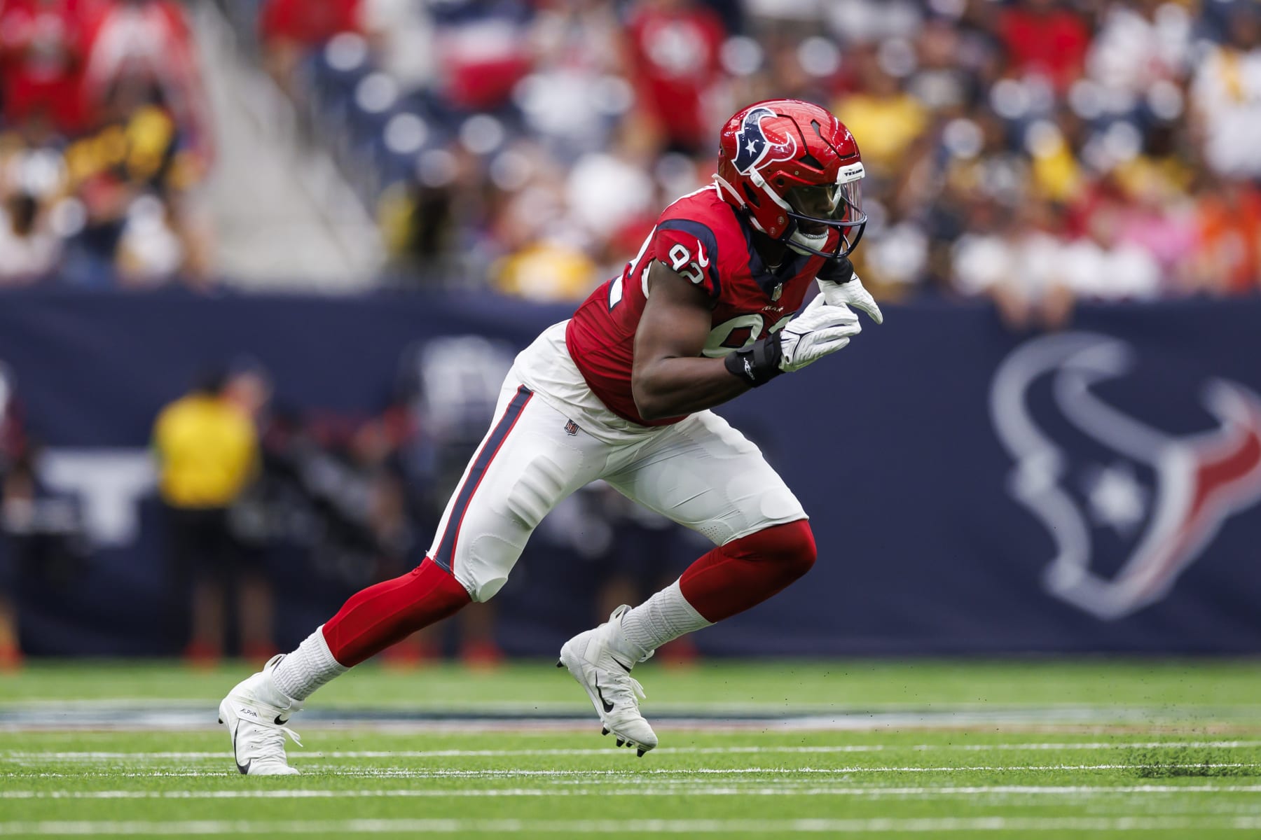 Texans' Dylan Horton Announces He's in Remission from Stage 4 Hodgkin ...