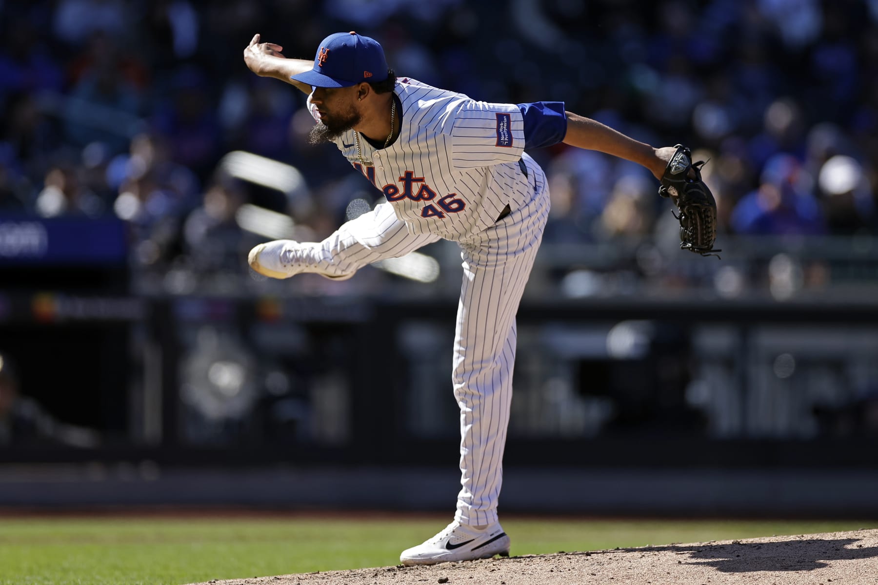 Mets' Yohan Ramírez's MLB Suspension for Throwing at Rhys Hoskins ...