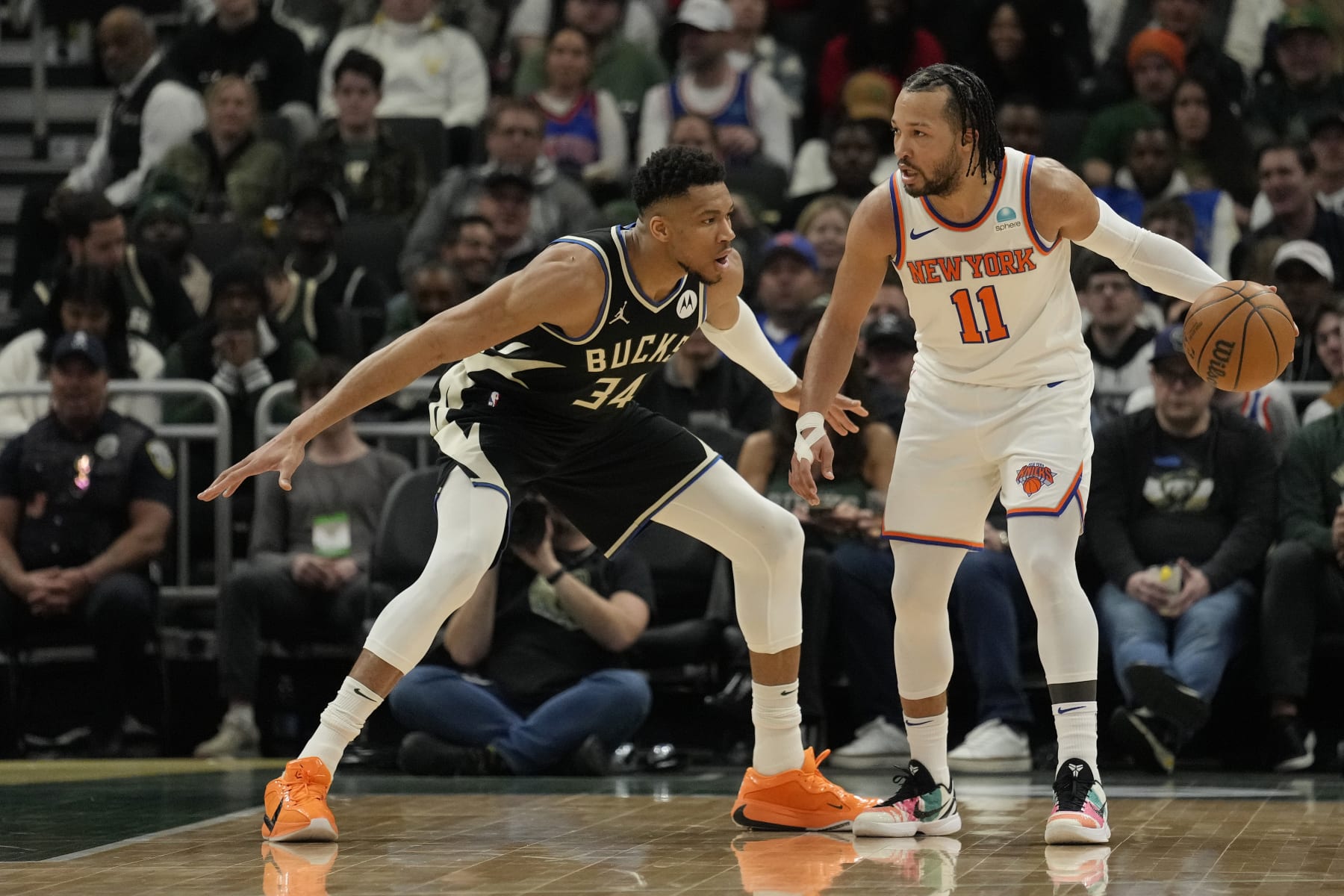 Knicks' Jalen Brunson Scores 43 in Win vs. Giannis, Bucks; Gets Love ...