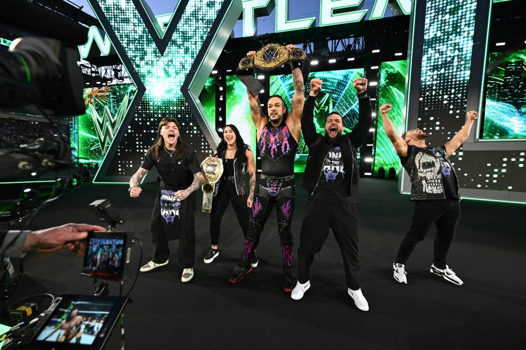 Wwe Raw Results Winners Live Grades Reaction And Highlights After