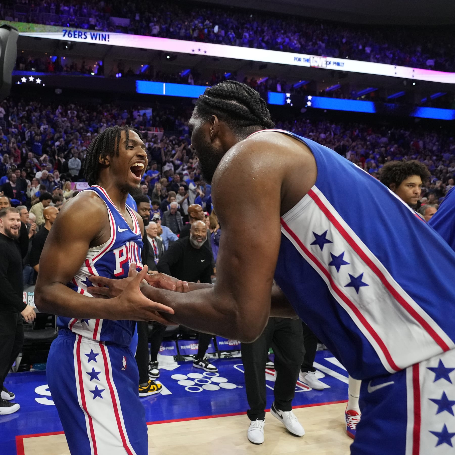 A 3-Team Trade that Flips Andrew Wiggins, Keeps Warriors' Stars Together