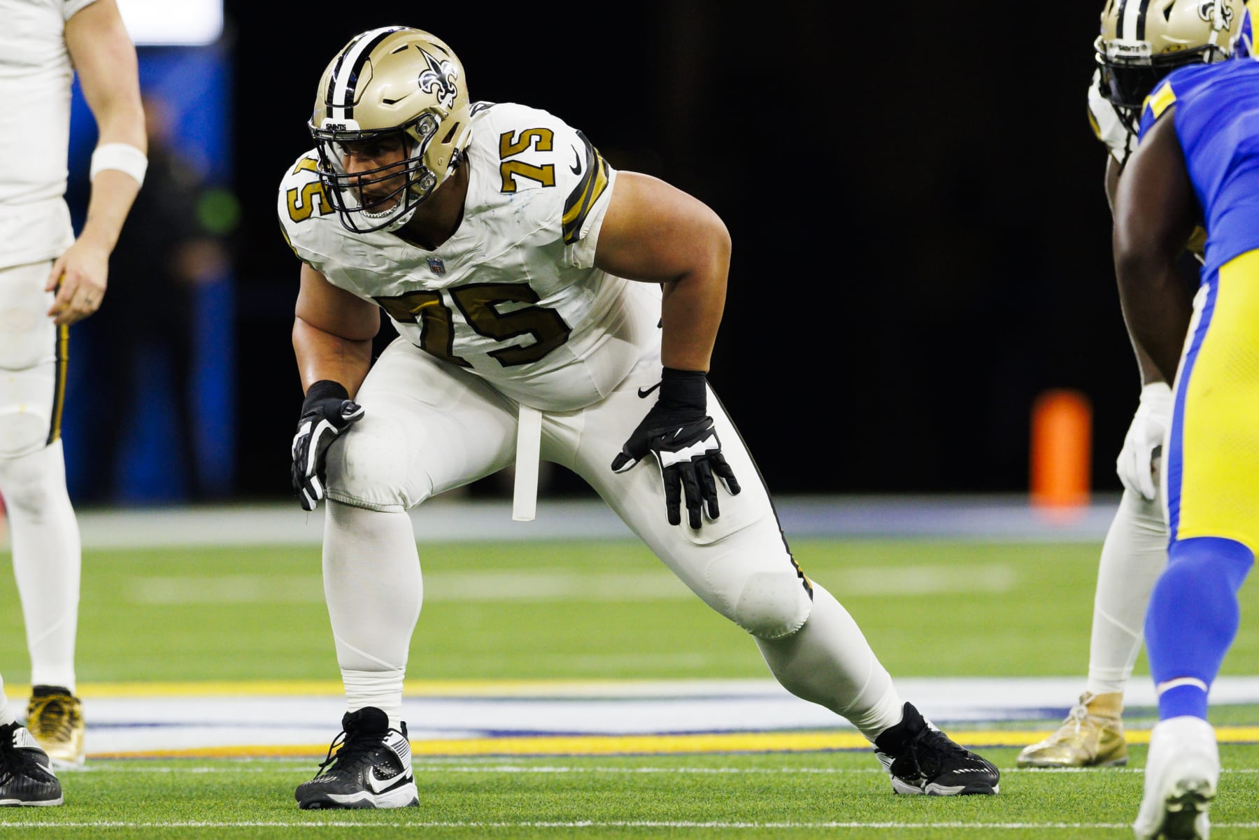 NFL Rumors: Raiders Sign Andrus Peat to Contract; OL Started 102 Games ...