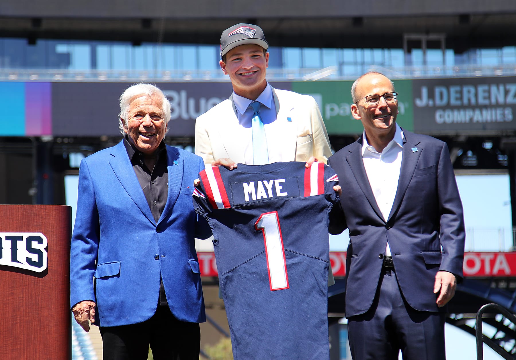 Patriots' Jerod Mayo Says Drake Maye Has 'A Lot to Work On' Amid QB ...
