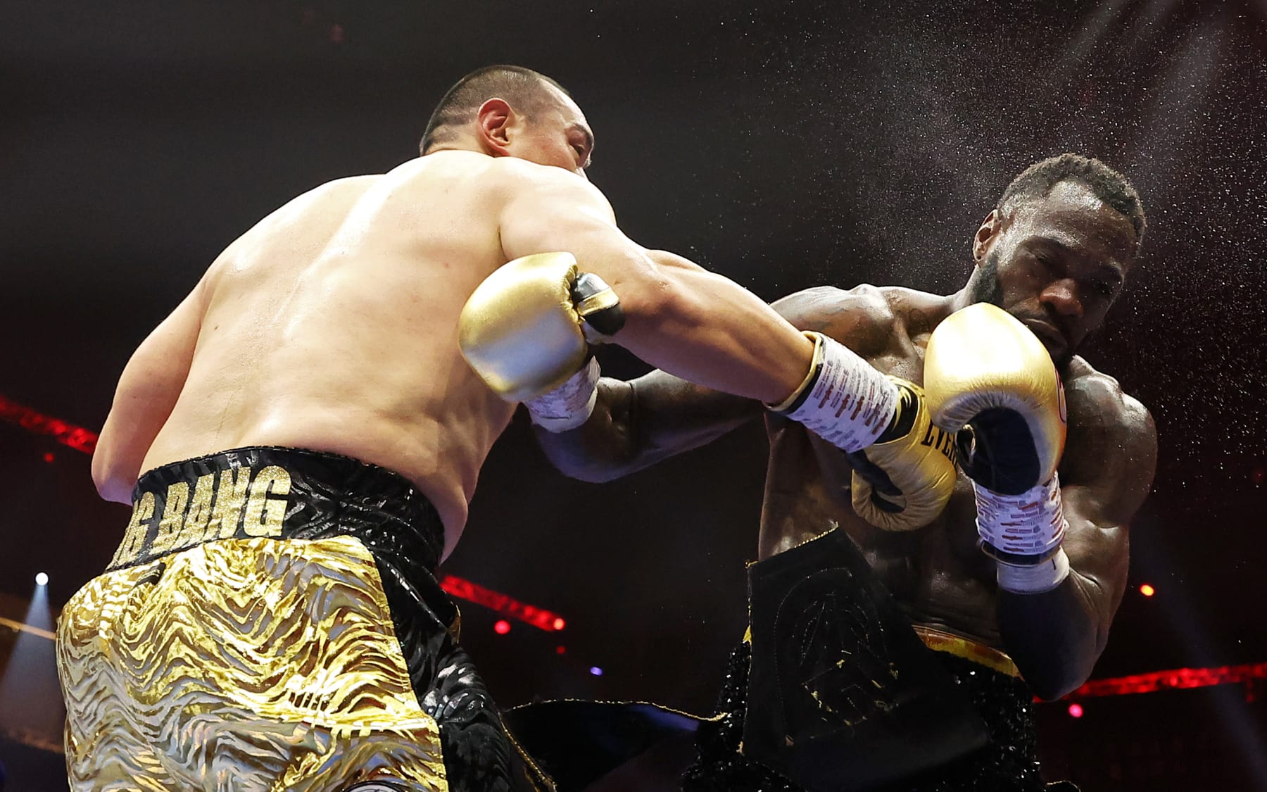 Video: Zhilei Zhang Beats Deontay Wilder Via Stunning 5th-Round KO in ...