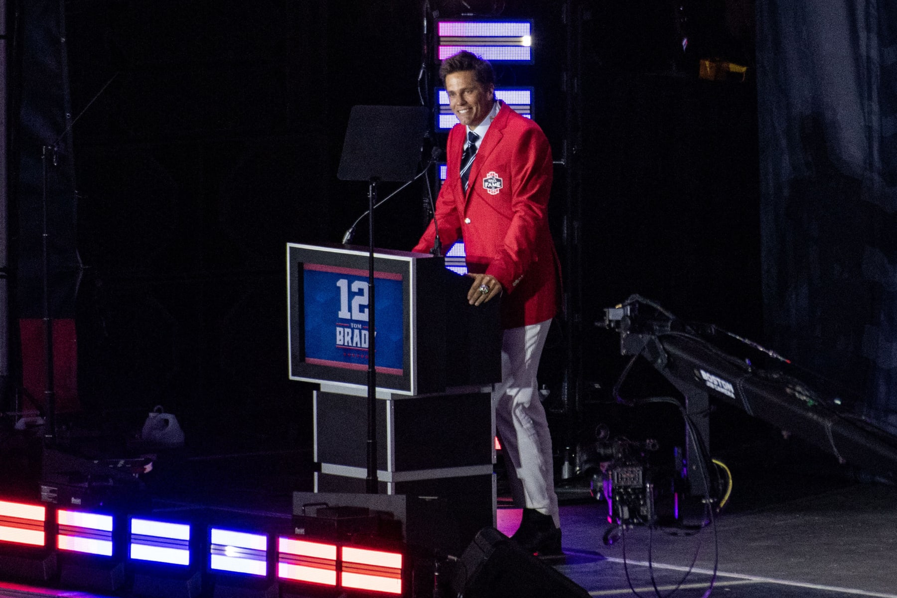 Video: Tom Brady Delivers Inspirational Viral Speech at Patriots HOF ...