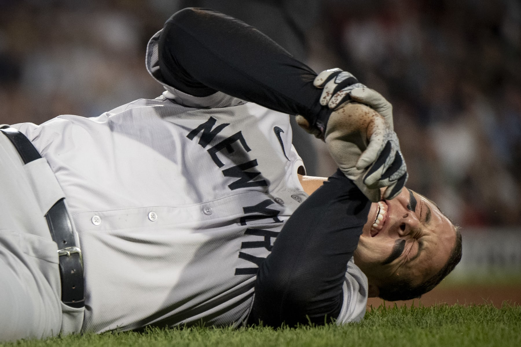 MLB Rumors: Yankees' Anthony Rizzo Could Miss 4-6 Weeks with Arm Fracture Injury